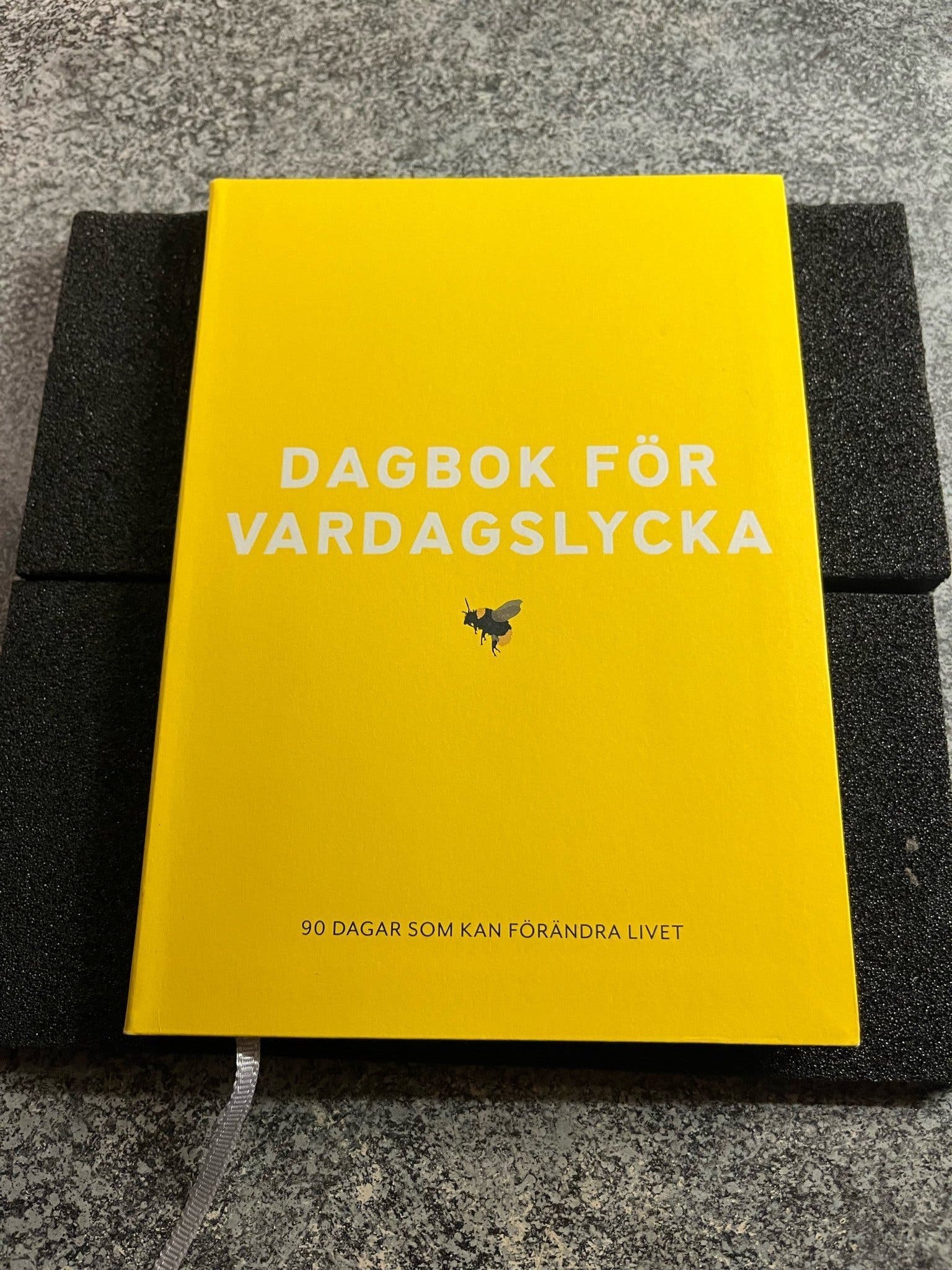Se produkter som liknar Dagbok för vardagslycka på Tradera (628951708)
