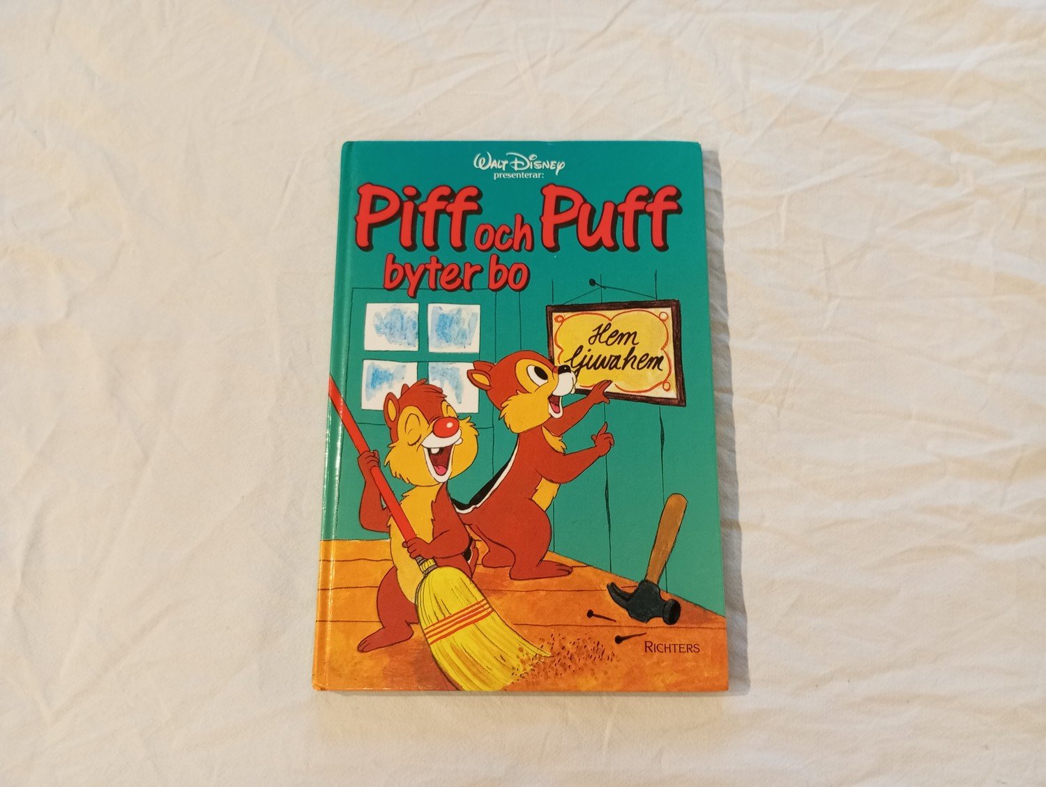 Walt Disney Piff och Puff byter bo inbunden bar.. | Köp på Tradera ...
