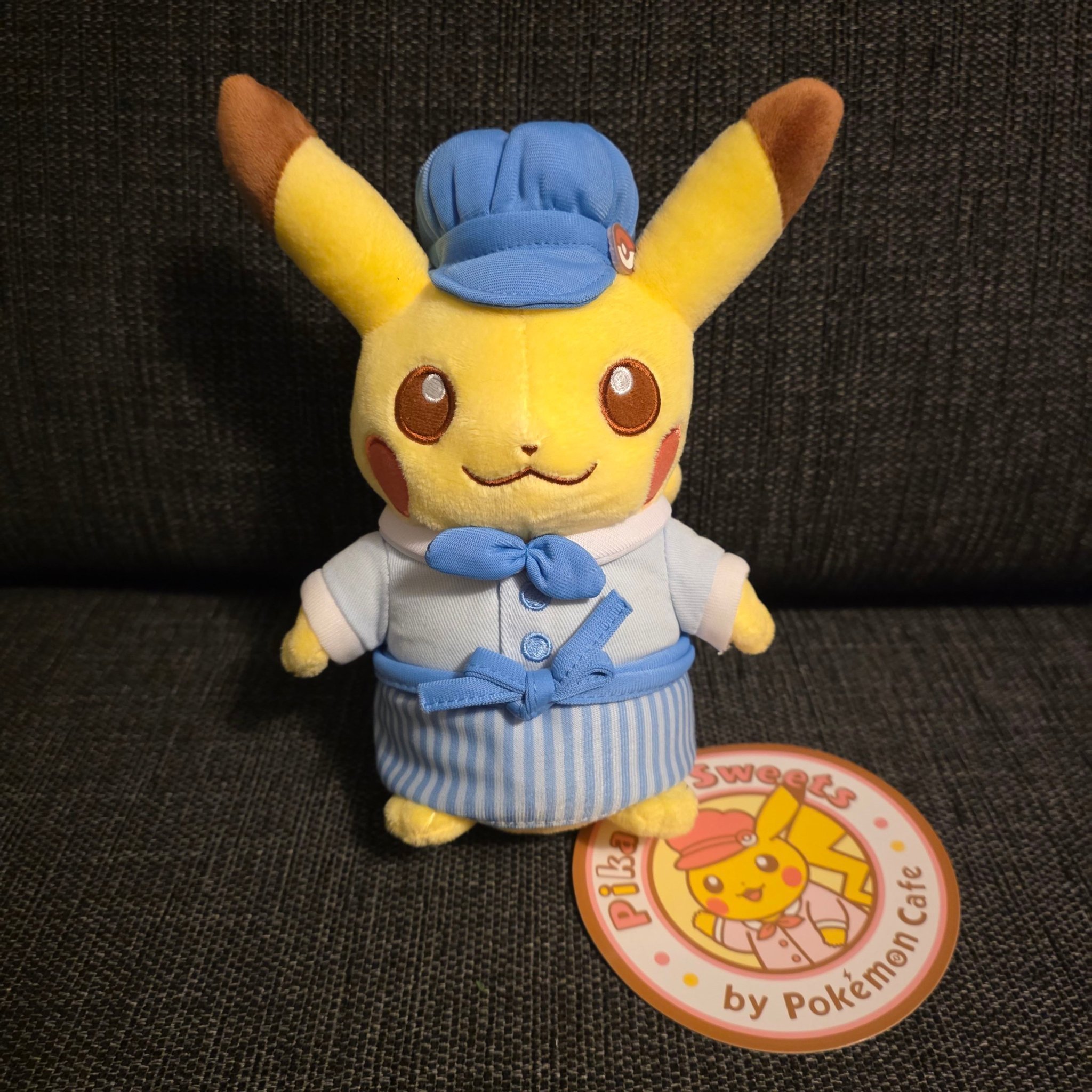 Se produkter som liknar Pikachu Sweets Pokemon Cafe -.. på Tradera ...