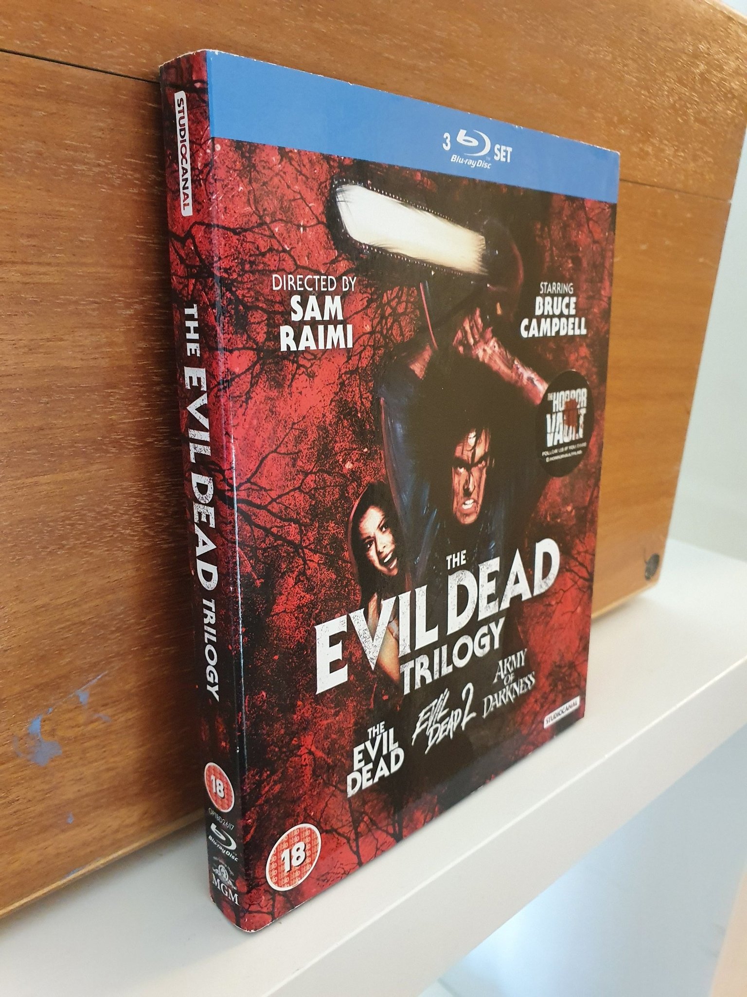 Se produkter som liknar The Evil Dead Trilogy (The ev.. på Tradera ...