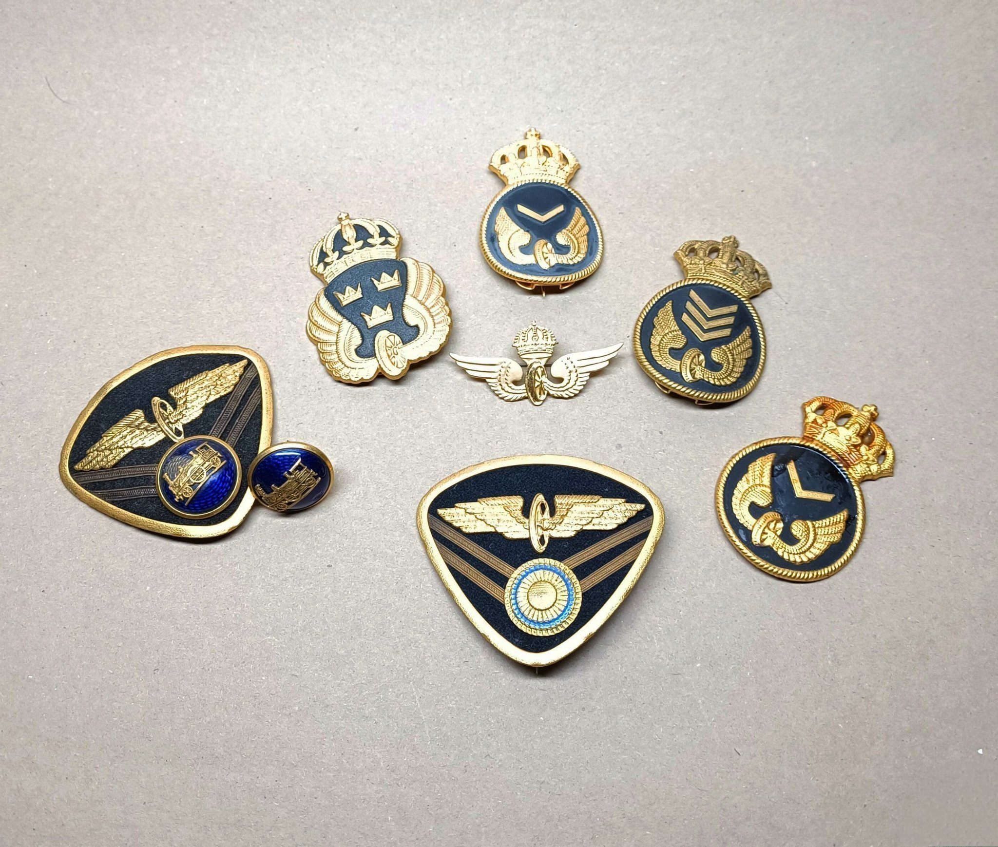 Samling äldre Svenska SJ märken möss.. | Köp från axion på Tradera ...