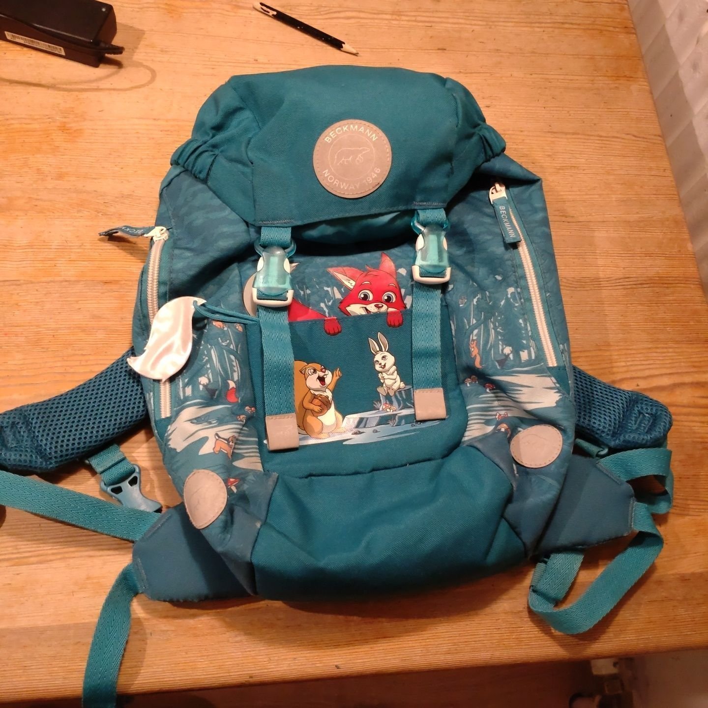 Beckmann blå ryggsäck djurtema ca 12 l | Köp på Tradera (708856622)