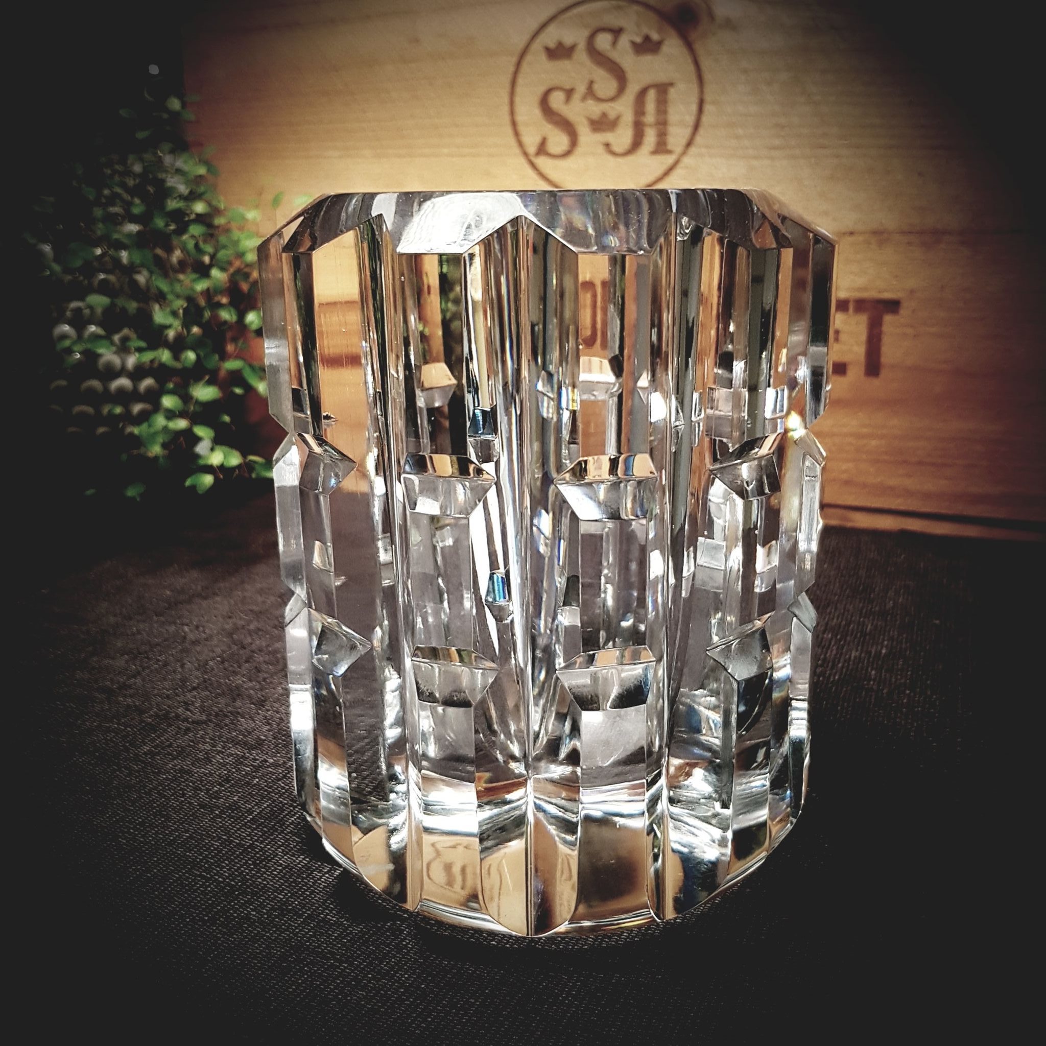 Orrefors KUGGHJUL av Jan Johansson STOR kristallvas Vas slipad kristall ...