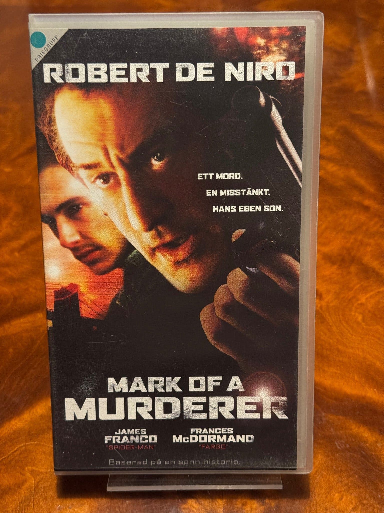 Se produkter som liknar Mark of a murderer - Robert D.. på Tradera ...