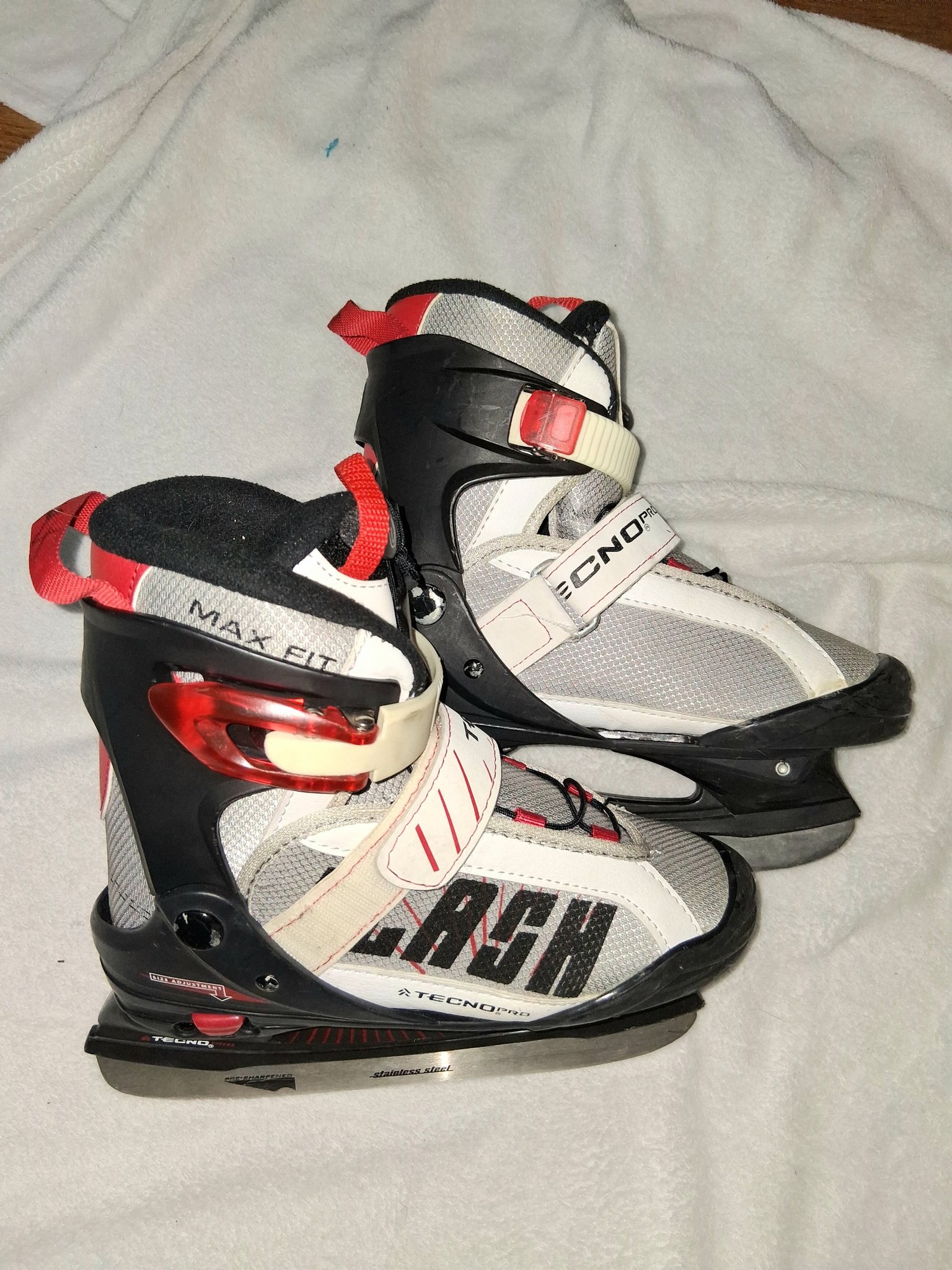 Tecno Pro Flash Justerbara Skridskor Storlek 33.. | Köp på Tradera ...