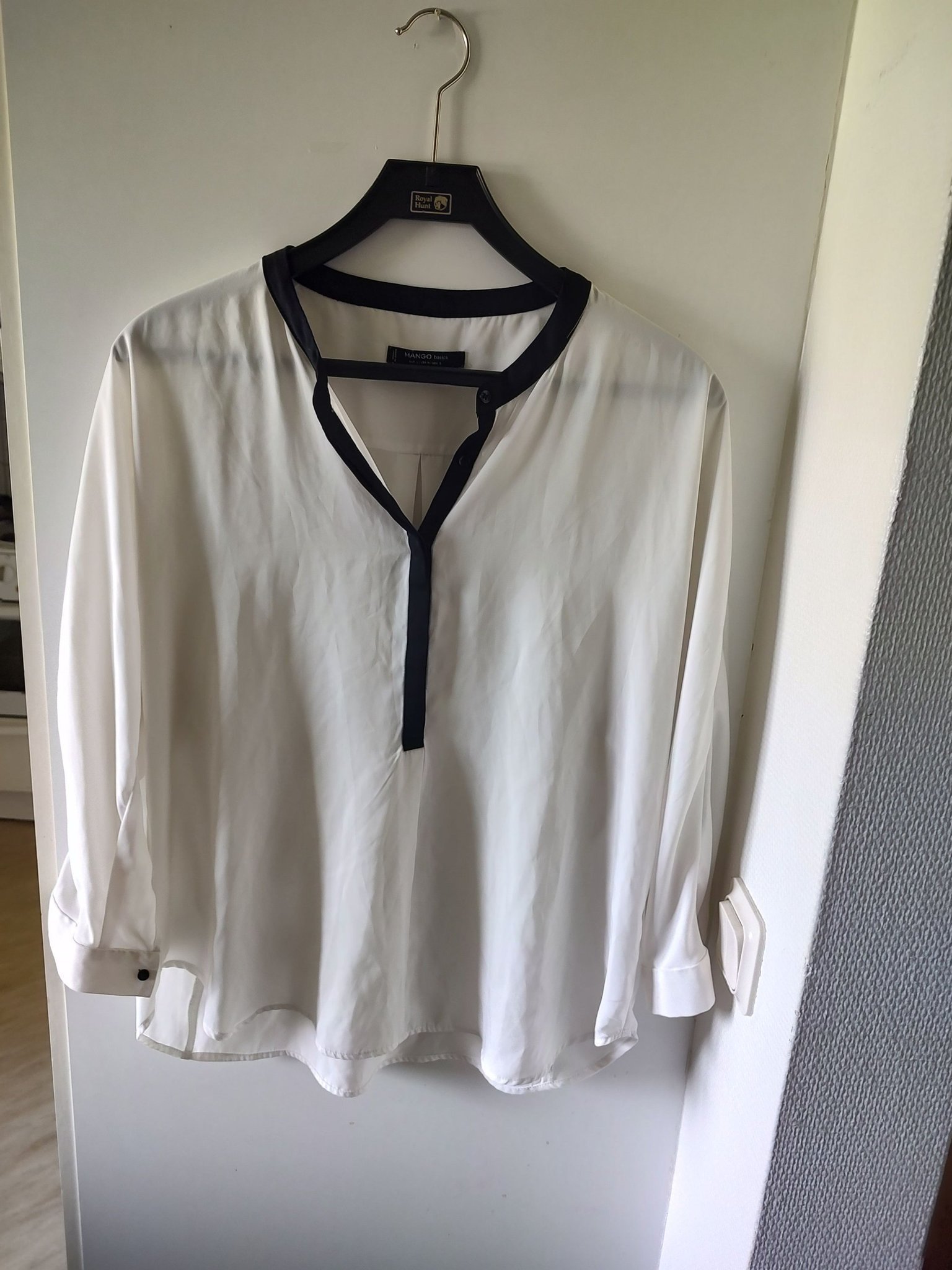 Mango vit blus | Köp på Tradera (690648535)