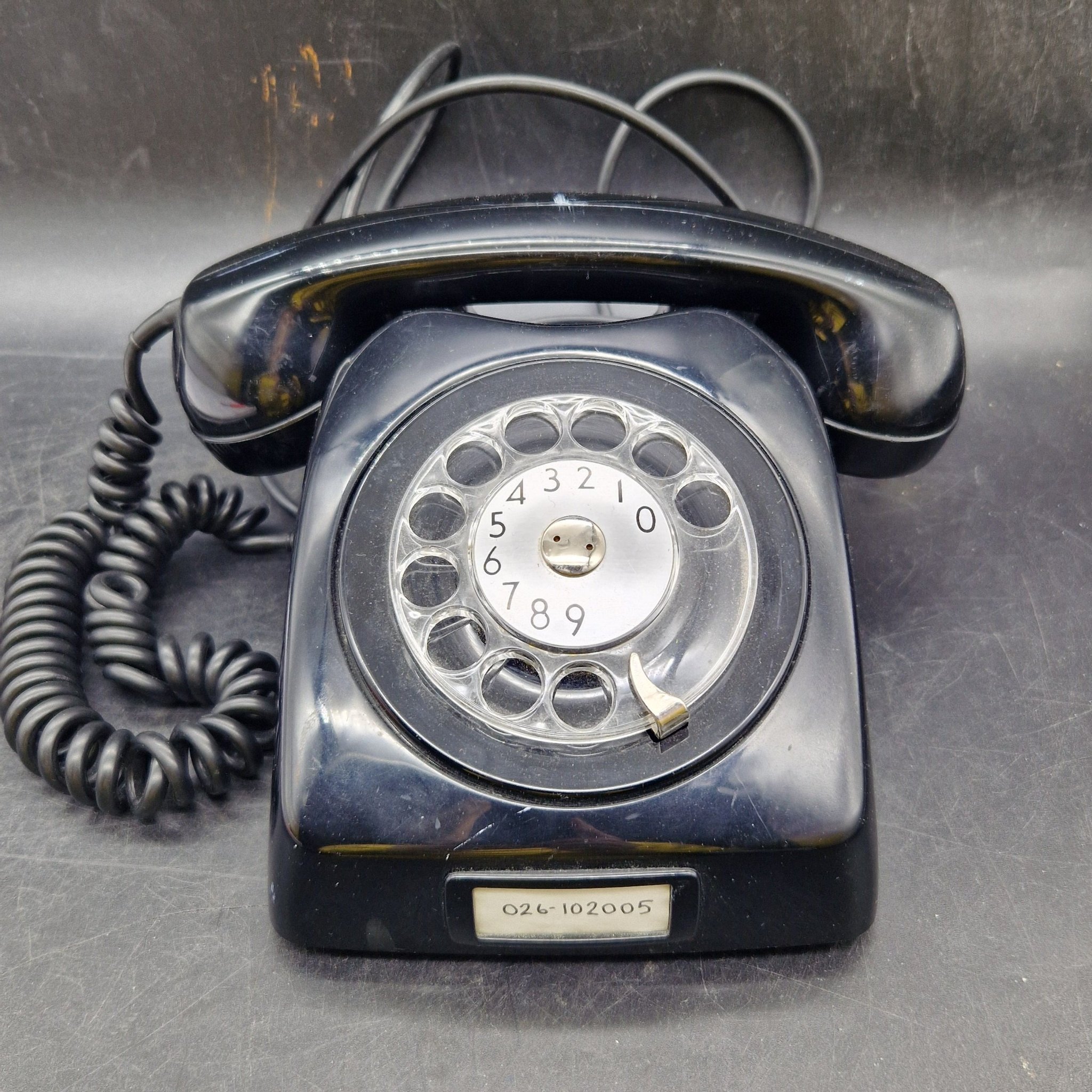 Se produkter som liknar Teli Svart Telefon Televerket.. på Tradera ...