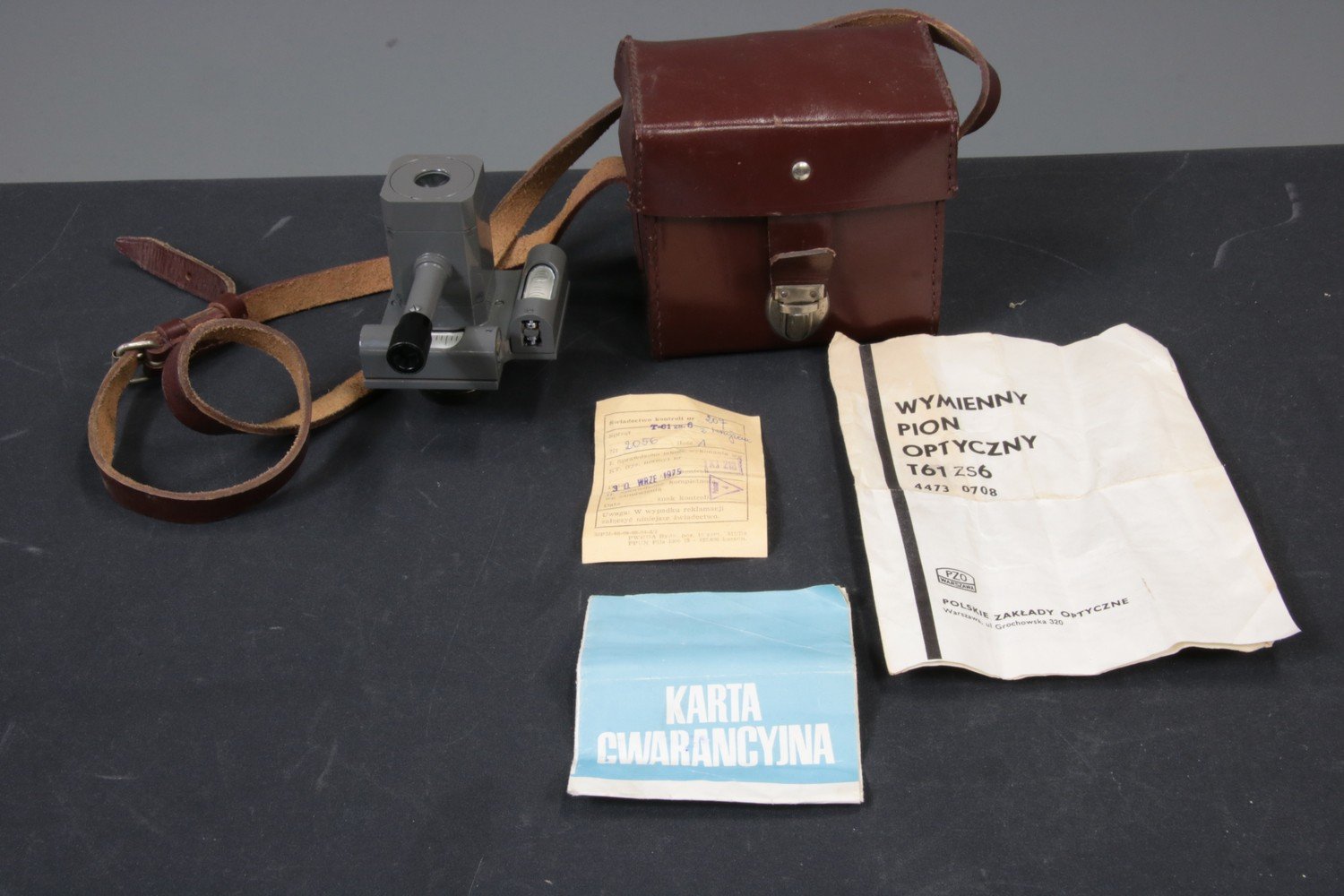 Se produkter som liknar PZO Optical plumb with a cross på Tradera ...