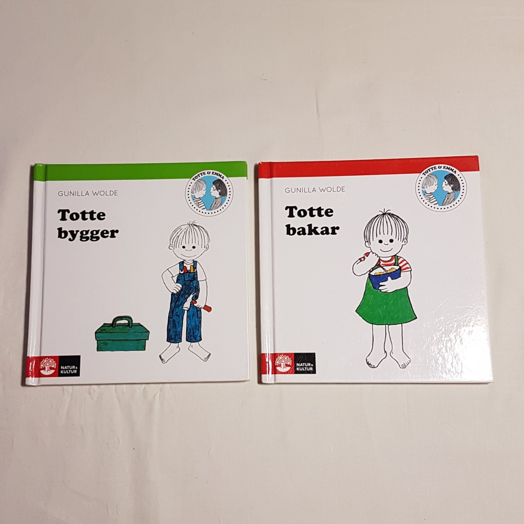 Se produkter som liknar Totte bakar o Totte bygger av.. på Tradera ...