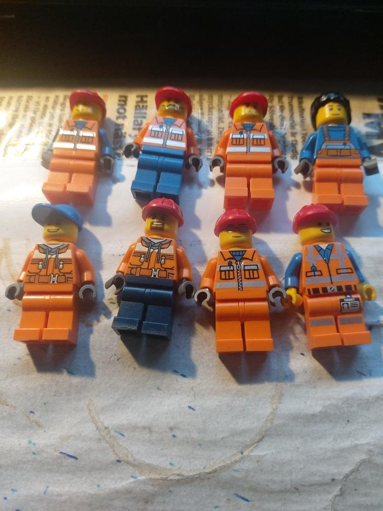 lego gubbe figur 8 st orange | Köp på Tradera (525981758)