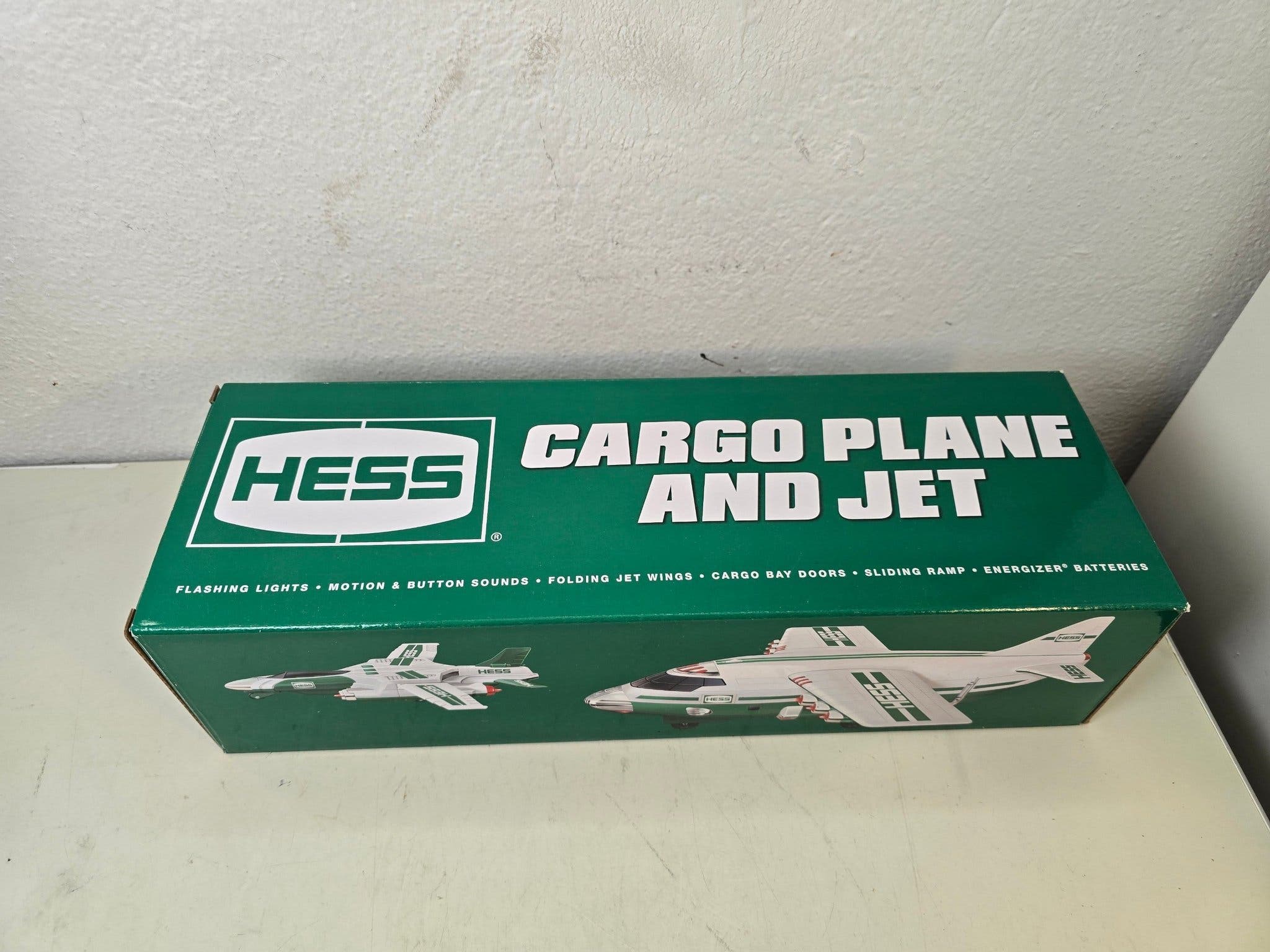 Hess Cargo Plane and Jet år 2021 HELT NYTT | Köp på Tradera (684253609)