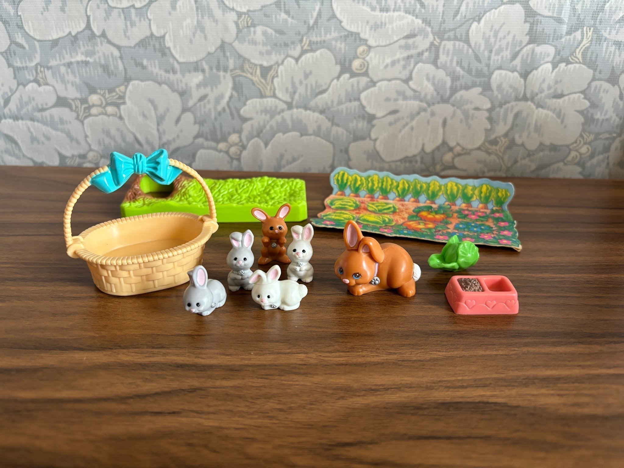 Littlest Pet Shop - LPS - Mommy and Baby Bunnie.. | Köp på Tradera ...