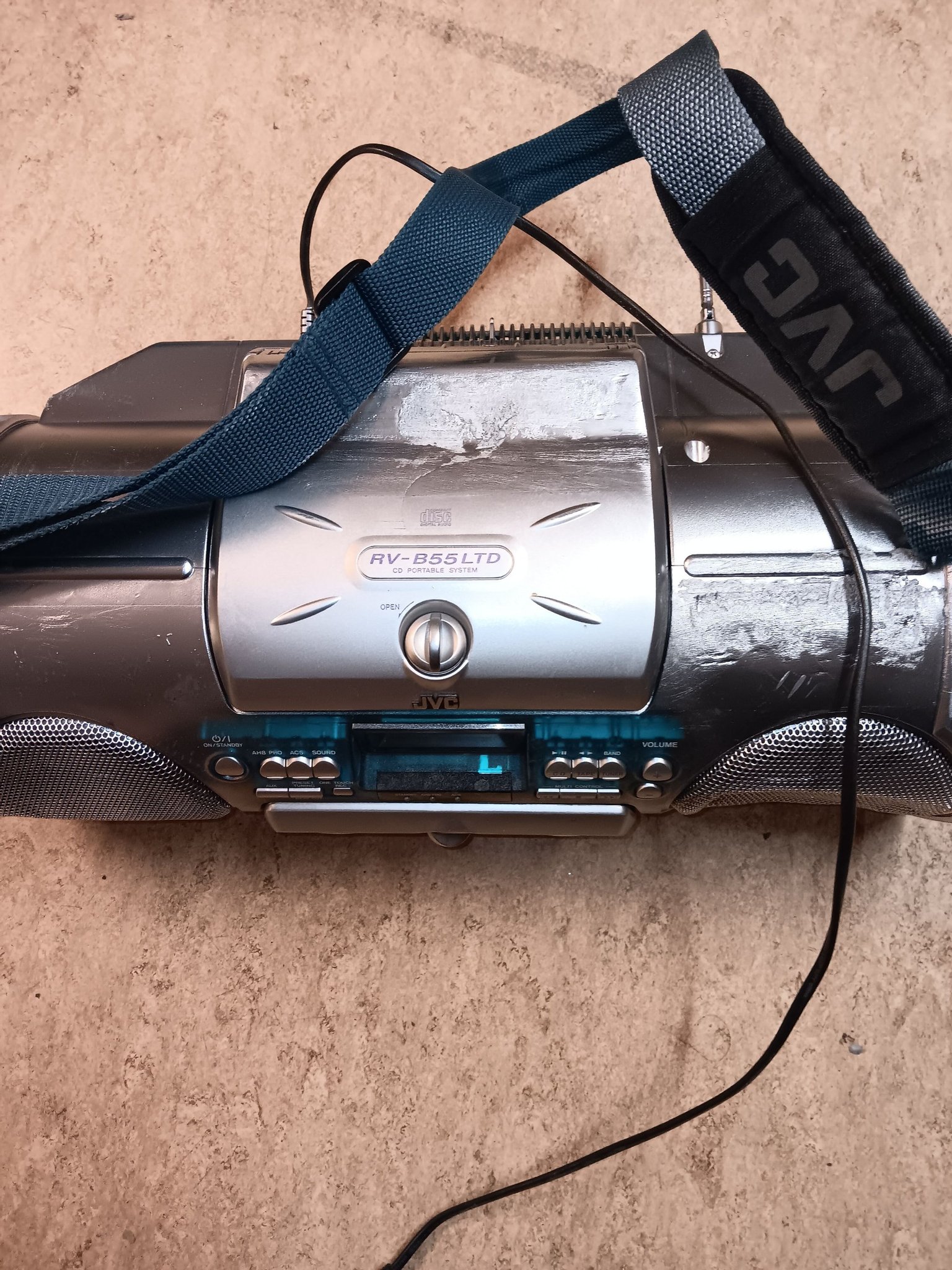 JVC RV-B55 LTD CD Portabel System | Köp på Tradera (699821258)