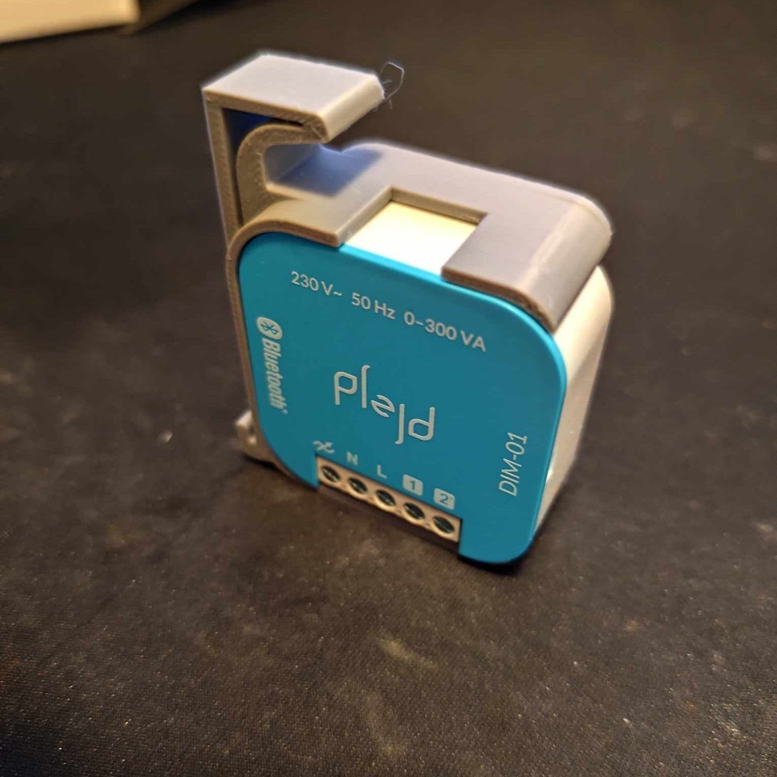 Se produkter som liknar Plejd Hållare för DIN-skena –.. på Tradera ...