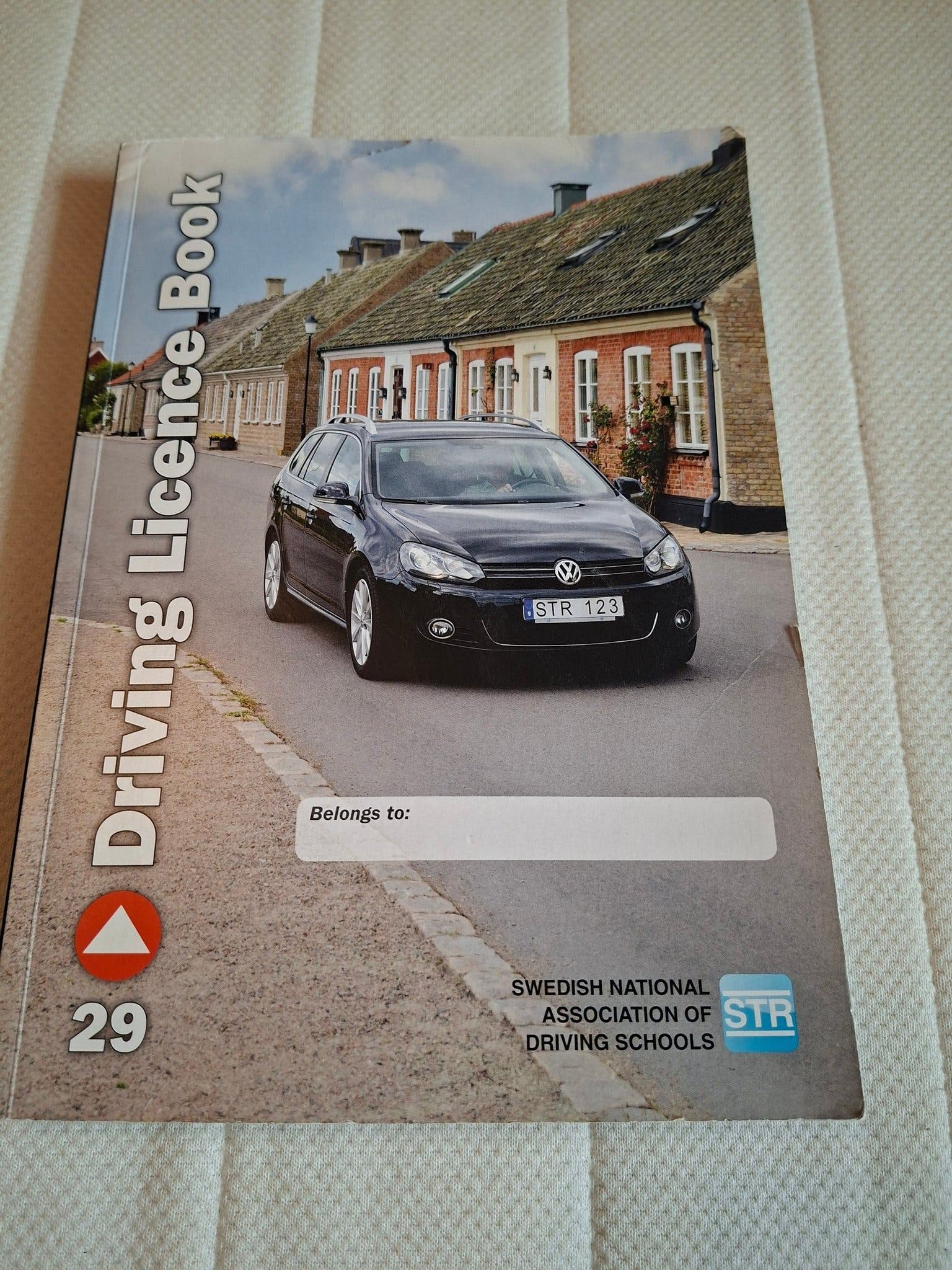 Se produkter som liknar Driving Licence Book/ körkort.. på Tradera ...