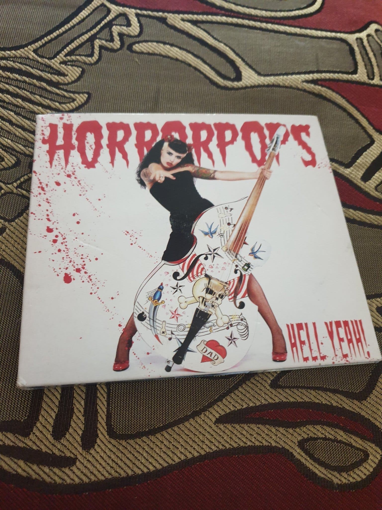 Se produkter som liknar Horrorpops - Hell Yeah! CD..... på Tradera ...