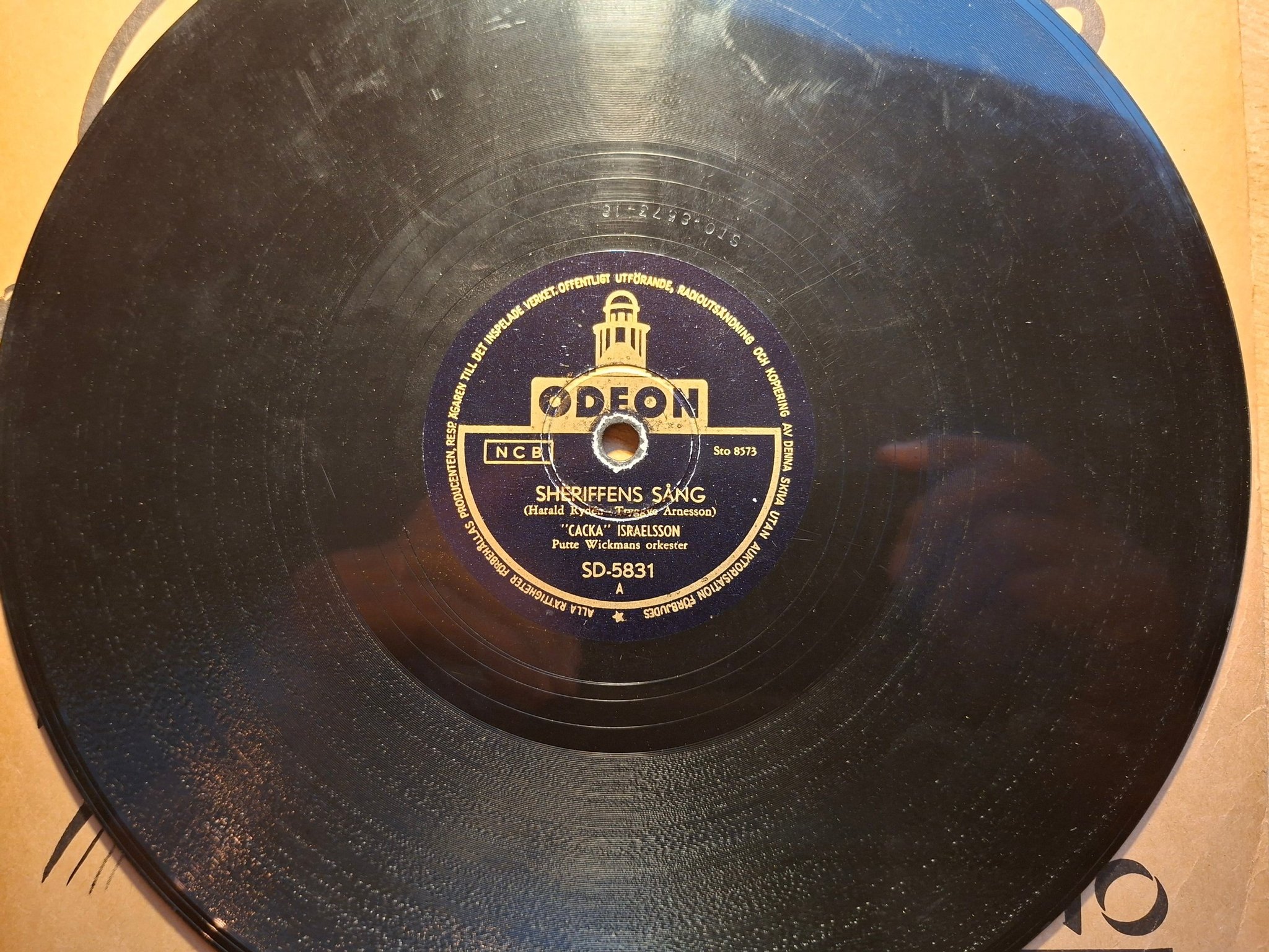 "Cacka" Israelsson. 1 st. 78 varvs Stenkaka. Od.. | Köp på Tradera ...