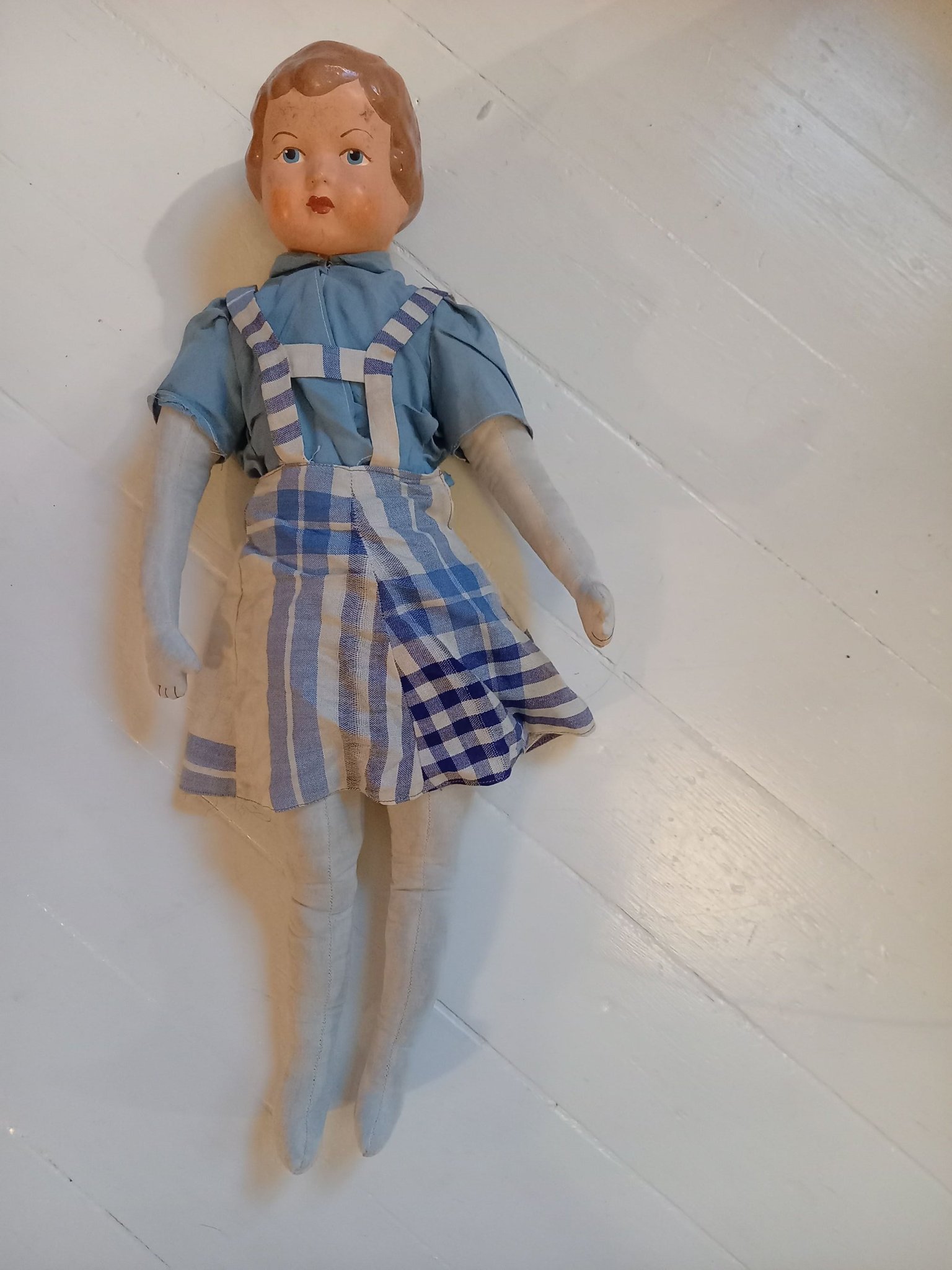 Se produkter som liknar Antik docka på Tradera (615583839)