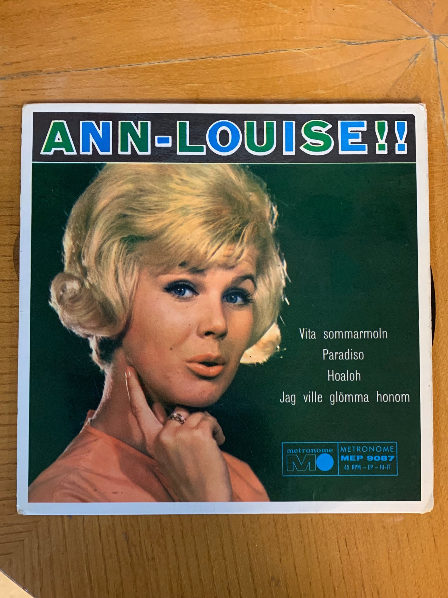 Se produkter som liknar Ann-Louise Hanson - Ann-Louis.. på Tradera ...