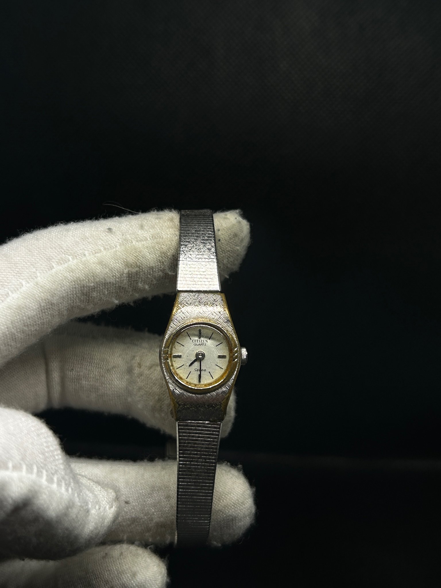 Citizen damur quartz vintage liten modell stål .. | Köp på Tradera ...