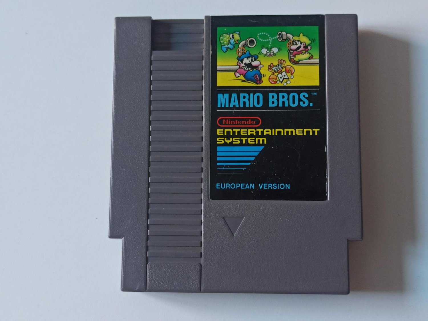 Se produkter som liknar Nintendo 8-bit NES Mario Bros på Tradera ...