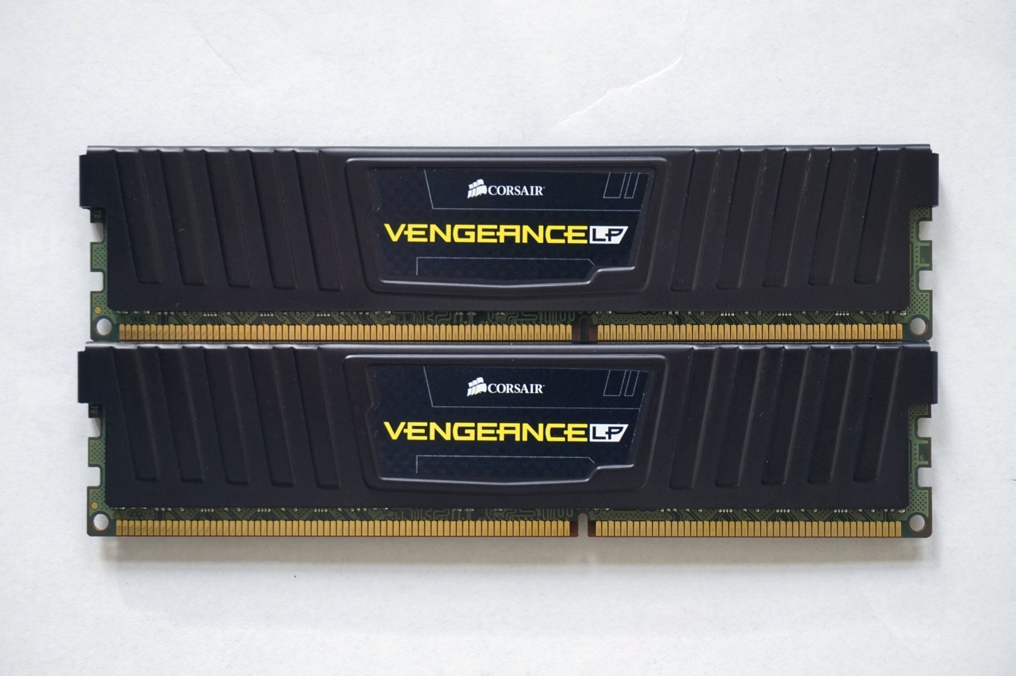 8GB (2x4GB) DDR3-1600 MHz Corsair Vengeance LP .. | Köp på Tradera ...