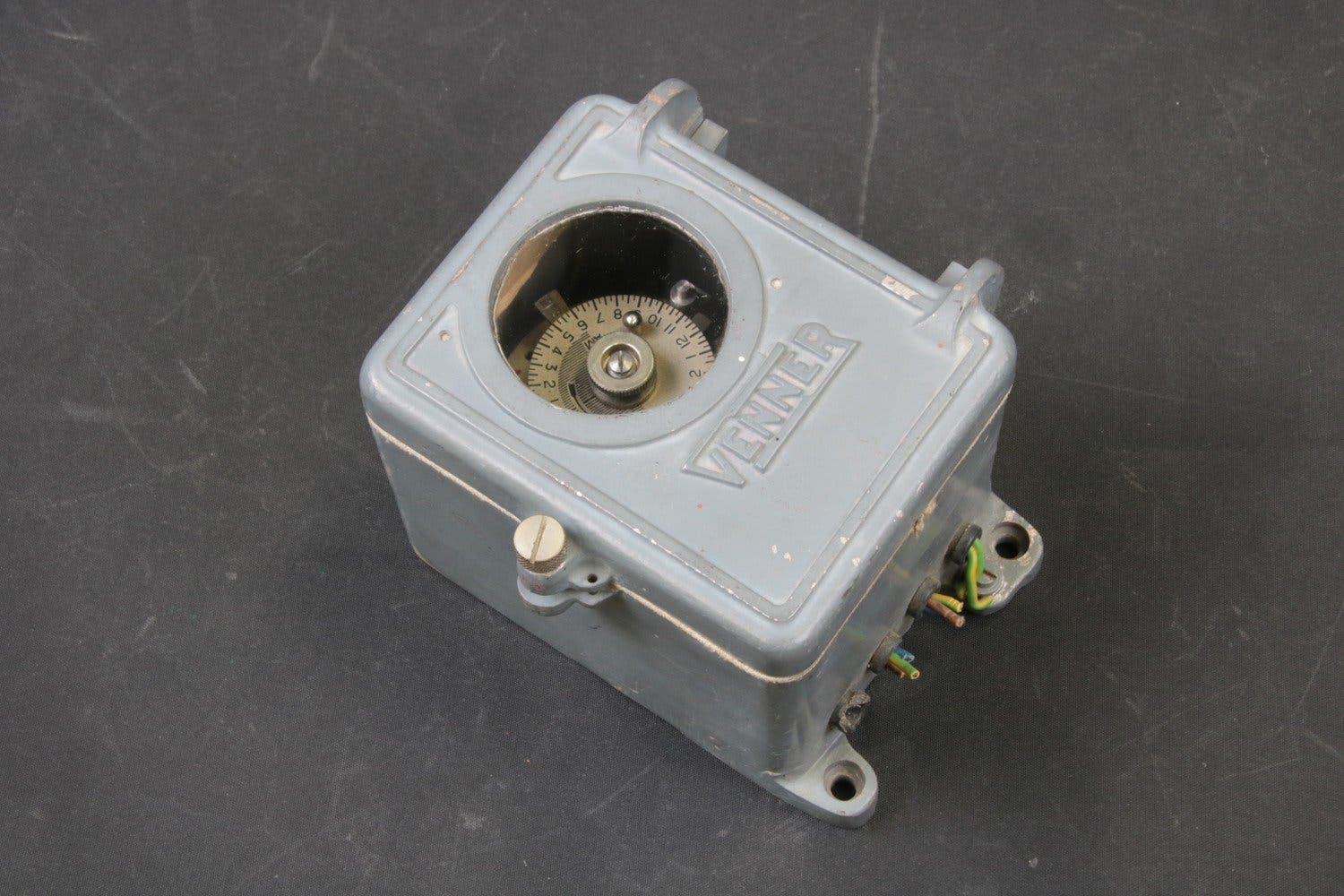 Se produkter som liknar VENNER Vintage ELECTRICAL IND.. på Tradera ...