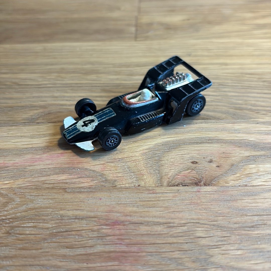 Se produkter som liknar Corgi Formel 1 på Tradera (698481584)