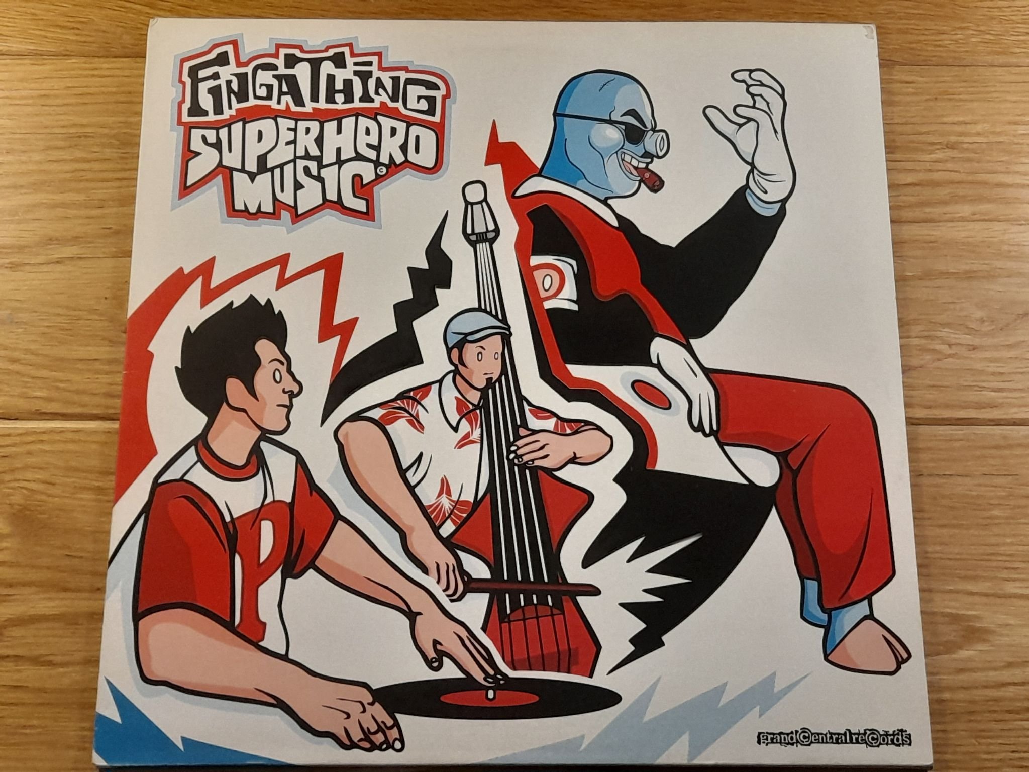 Maxi - Fingathing - Superhero Music | Köp på Tradera (665362101)