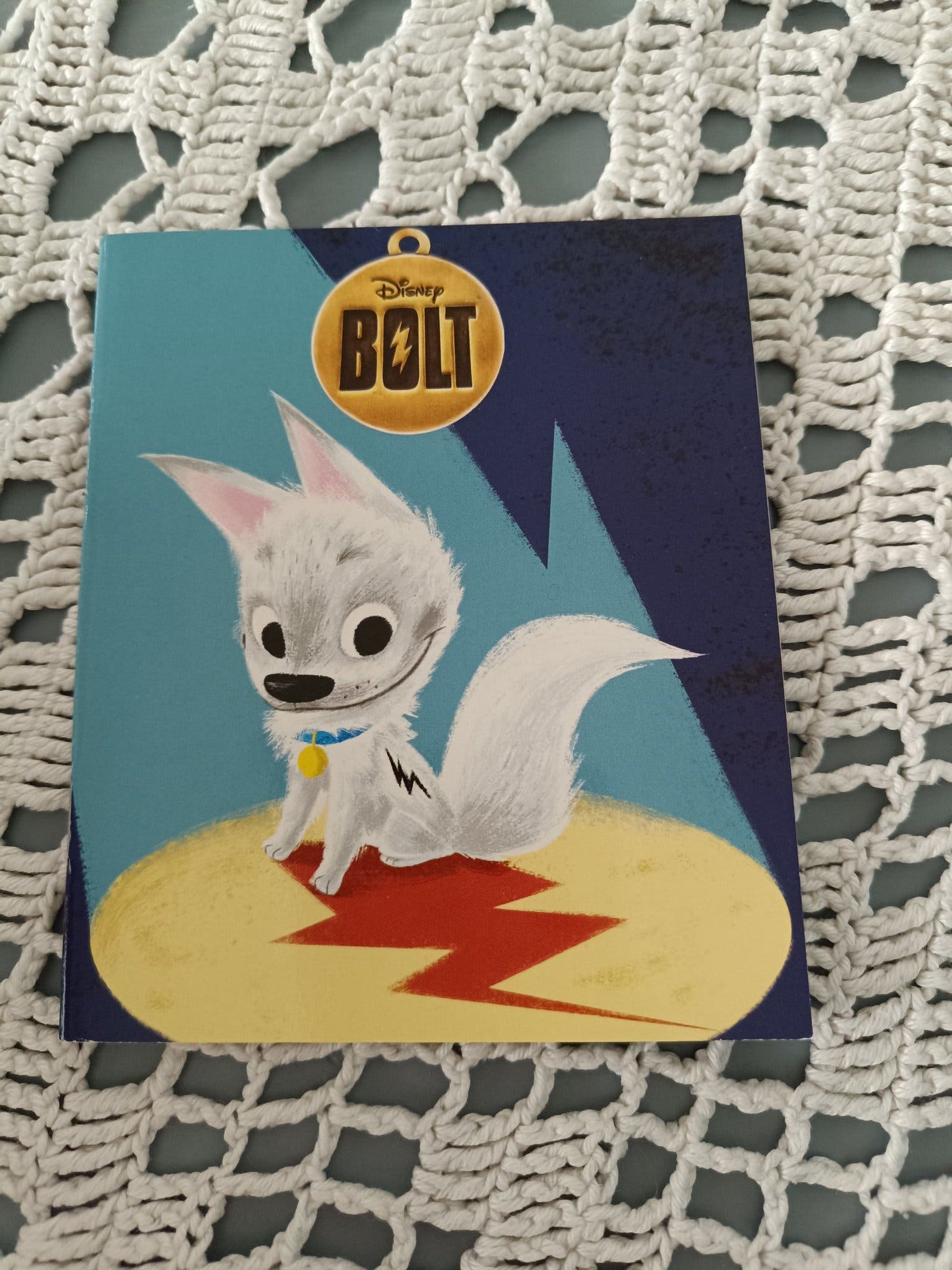 Disney Bolt | Köp på Tradera (722347143)