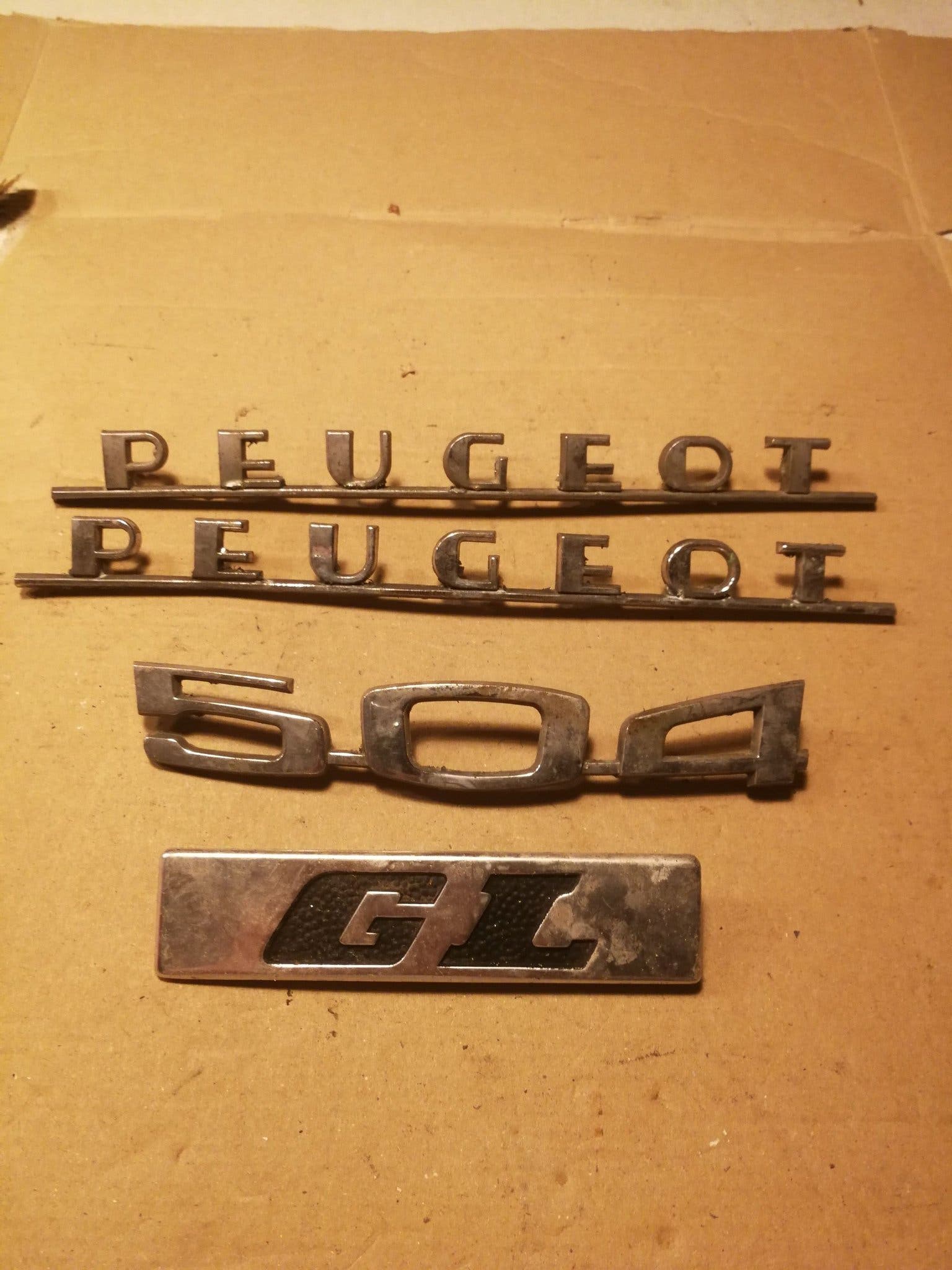 Peugeot 504 emblem | Köp på Tradera (701160951)