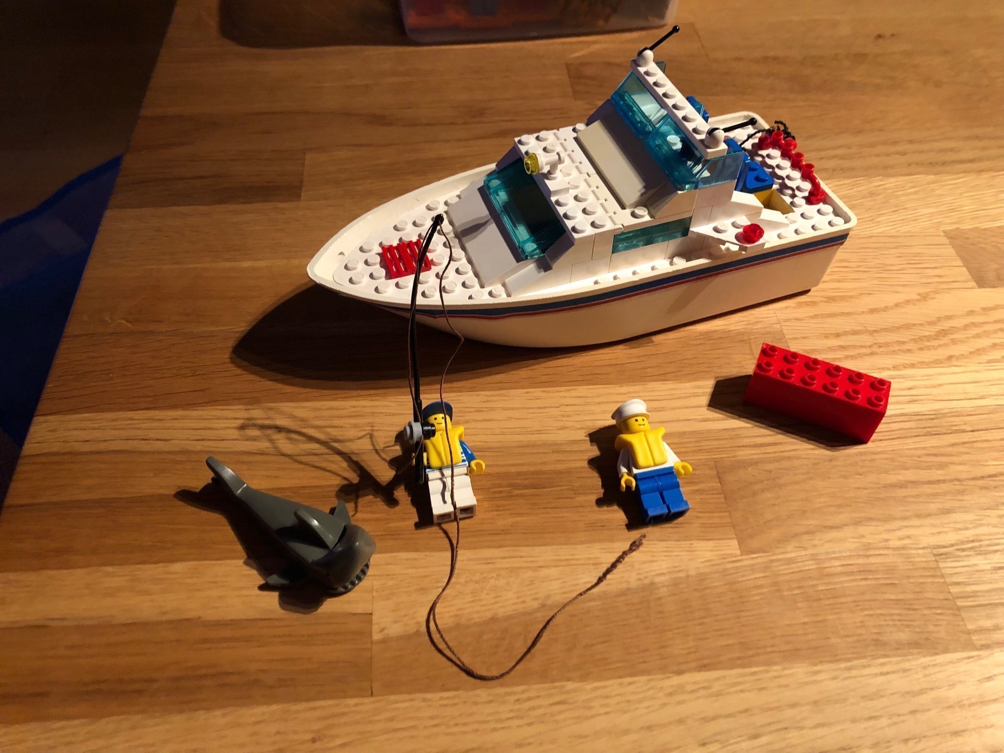 Se produkter som liknar Lego 4011 - Cabin cruiser på Tradera (631053678)