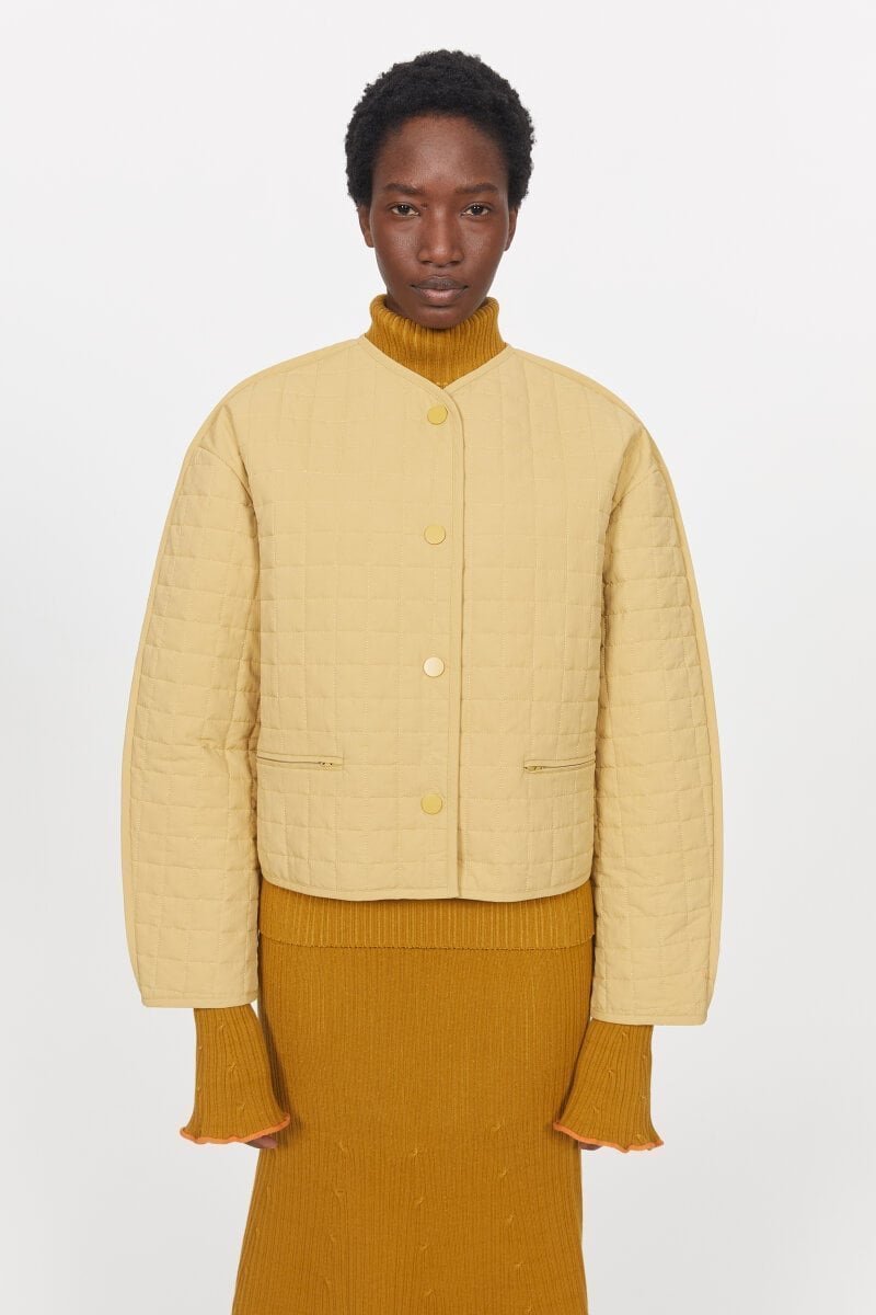 Se produkter som liknar Rodebjer Hera Quilted Jacket på Tradera (704634795)