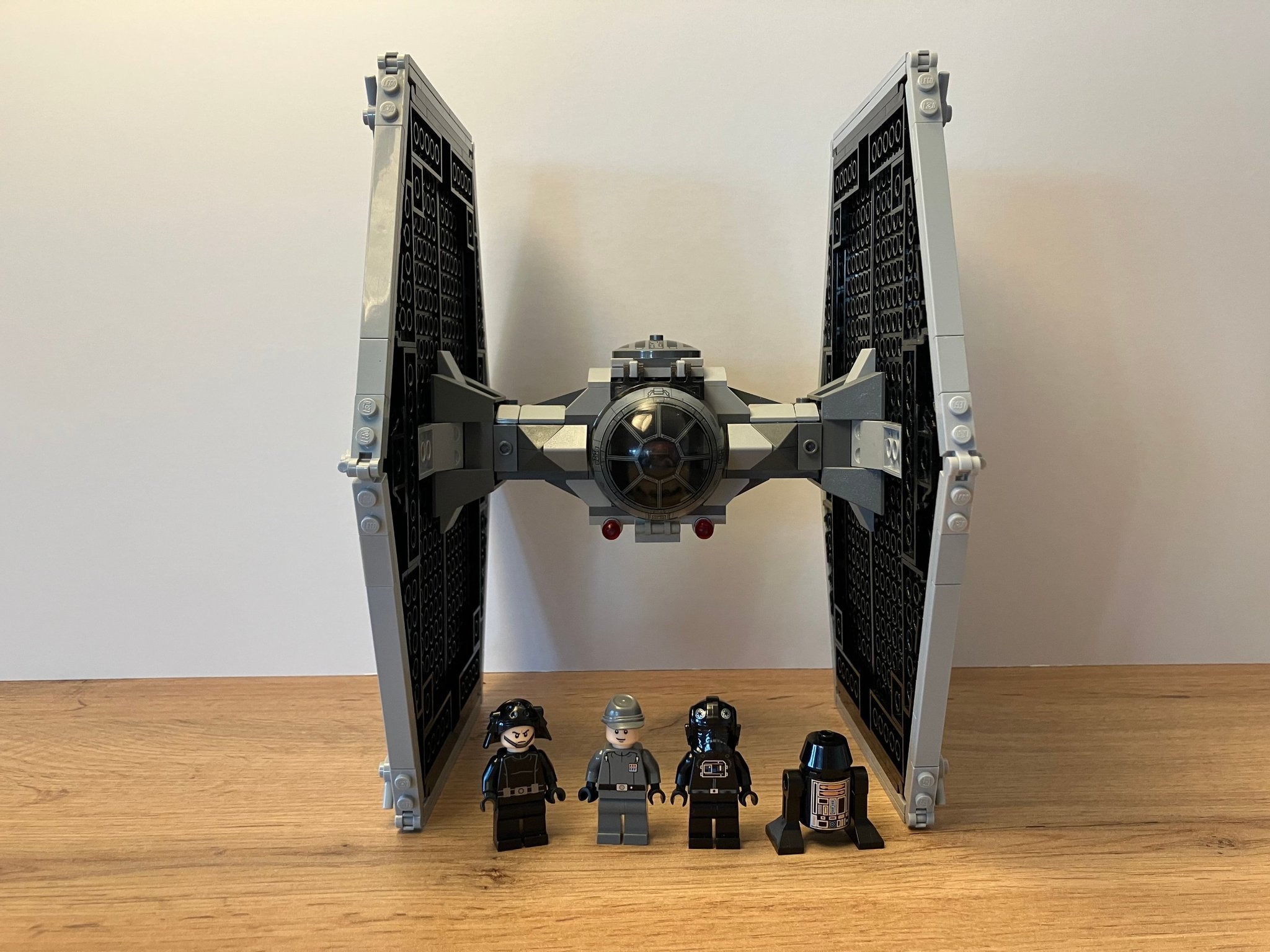 LEGO - STAR WARS - 9492 - TIE Fighter - Läs Bes.. | Köp på Tradera ...