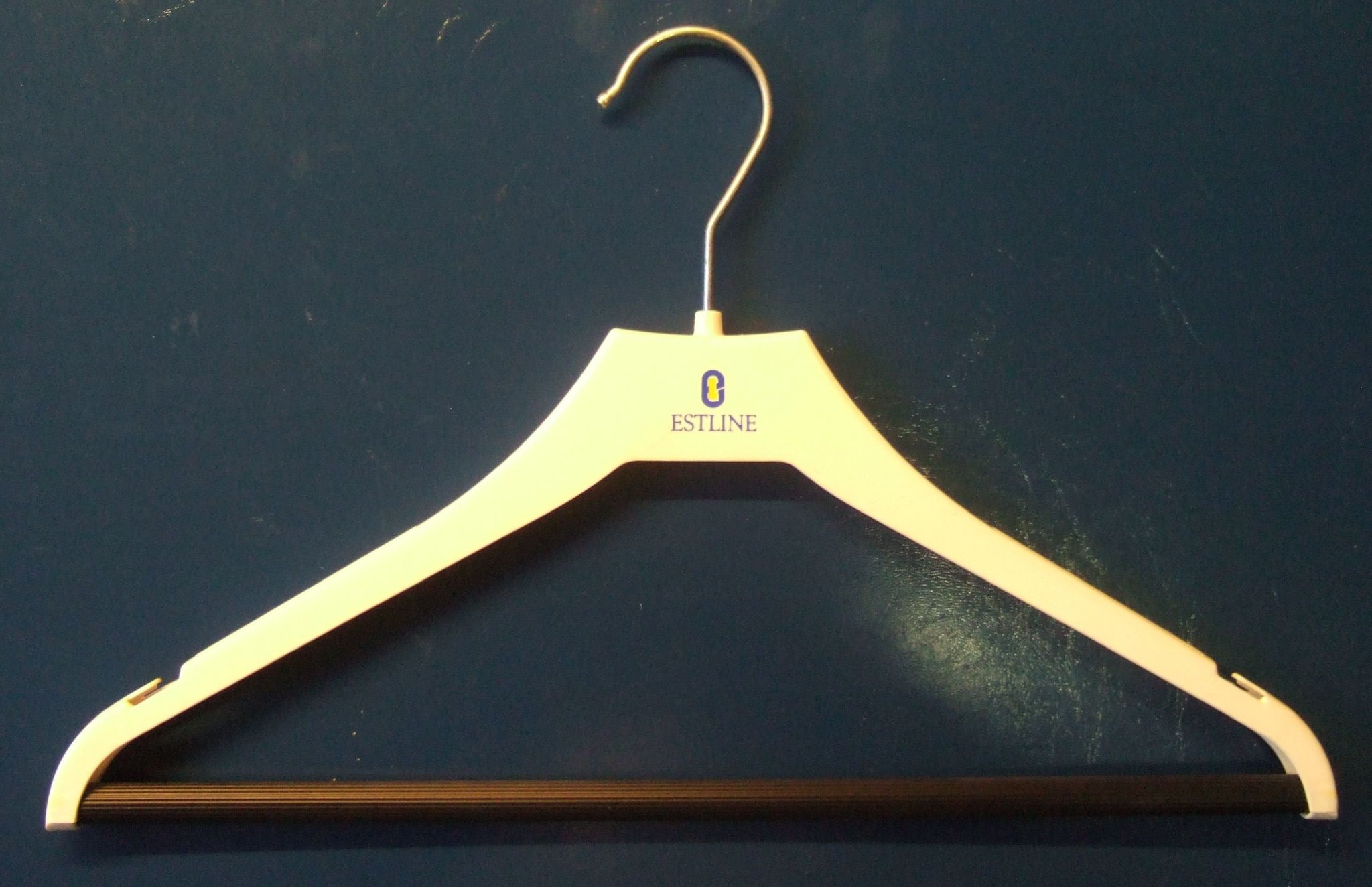 EST LINE ESTLINE Klädhängare med Gamla LogoTypen | Köp på Tradera ...