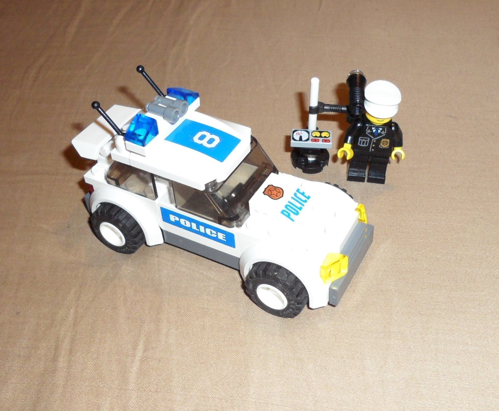 Se produkter som liknar LEGO : Polisbil / Fartkontrol.. på Tradera ...