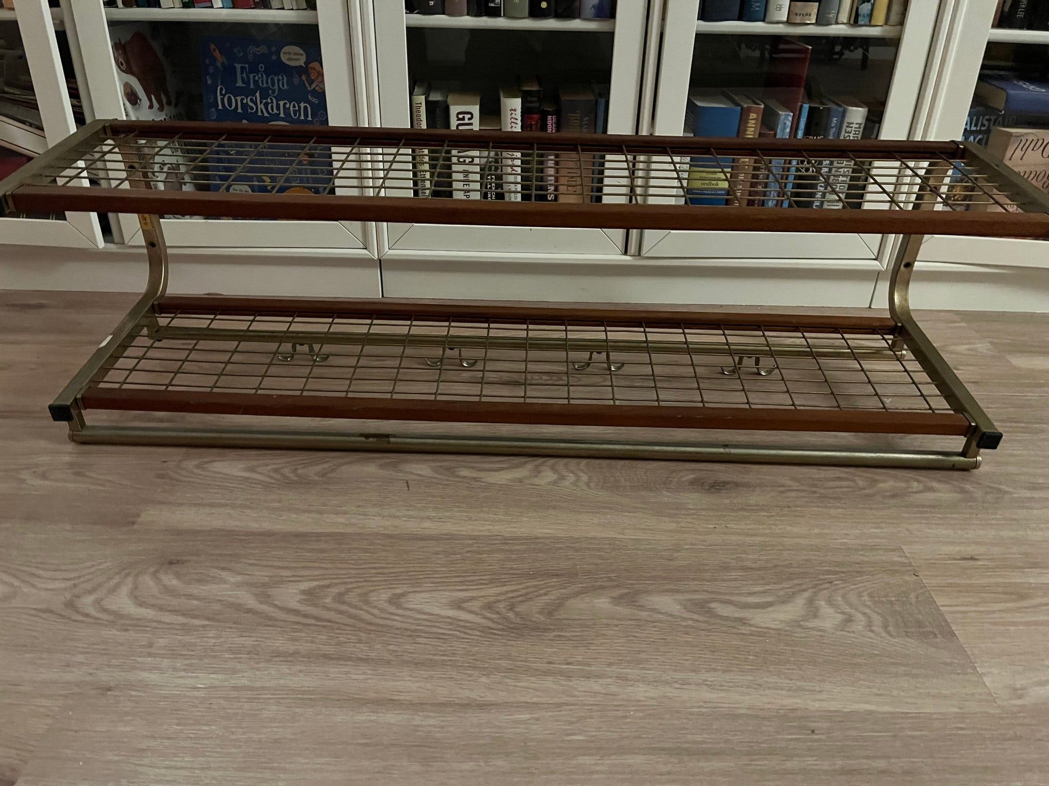 Retro hatthylla , Teak hatthylla , Teak hylla ,.. | Köp på Tradera ...