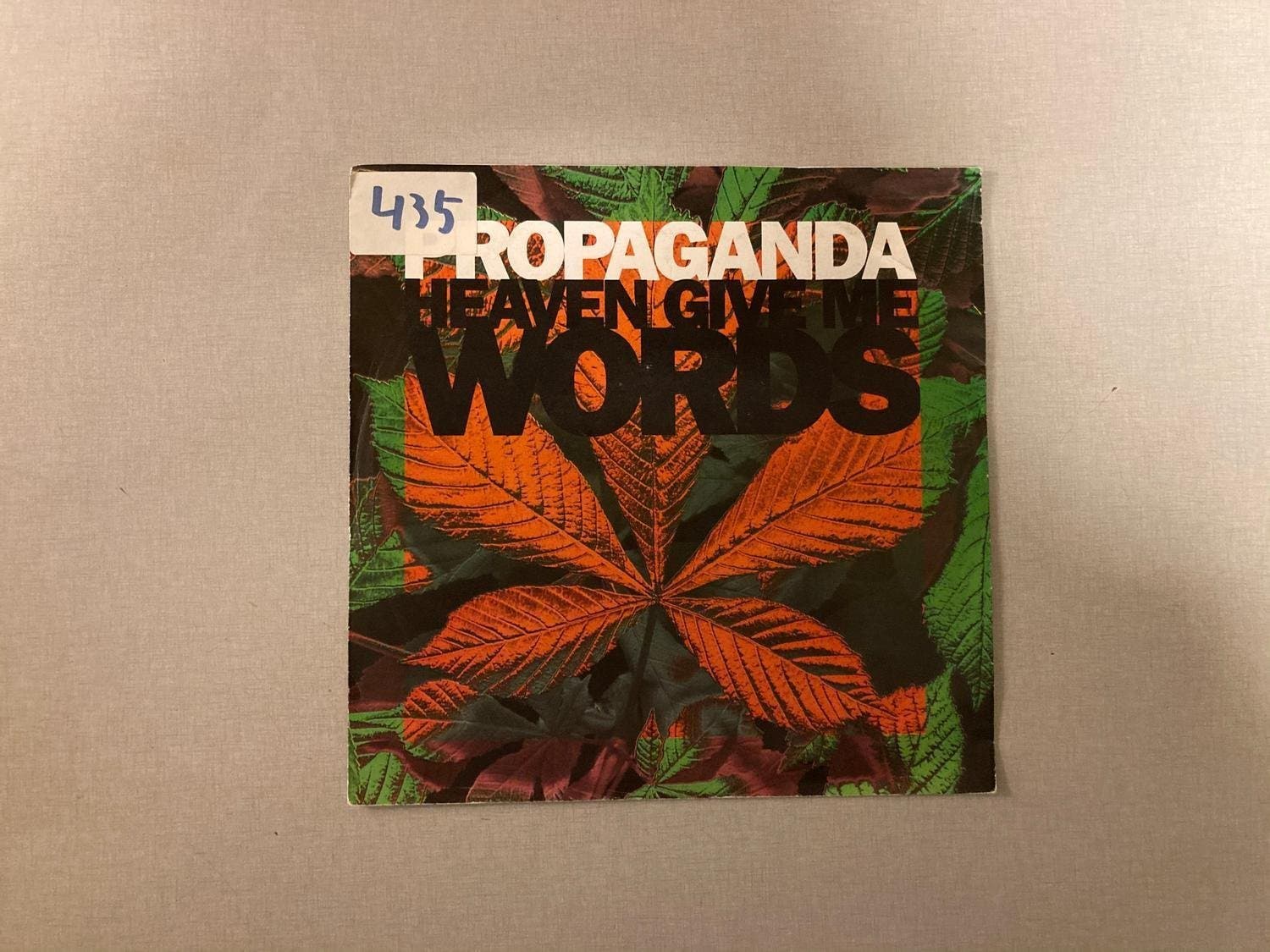 Se produkter som liknar Propaganda Heaven Give Me Wor.. på Tradera ...