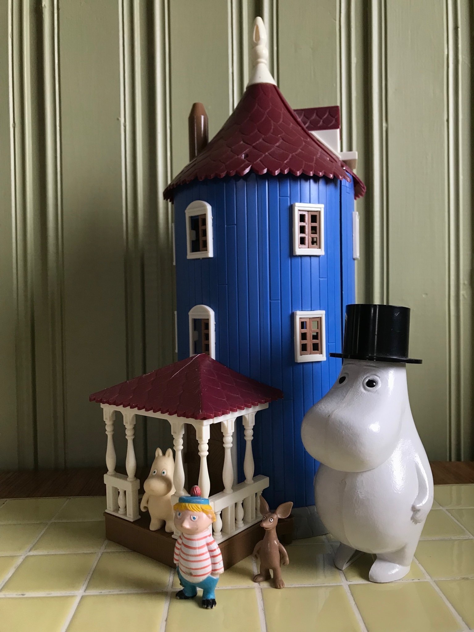 Muminhuset | Köp på Tradera (585890525)