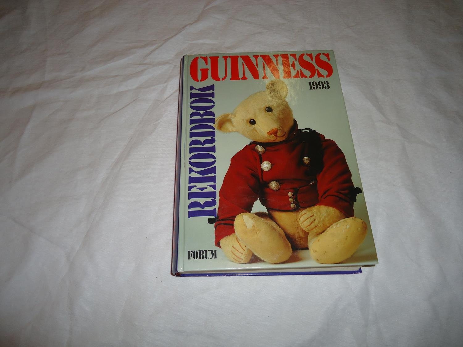 Guinness Rekordbok 1993 bok Svensk utgåva värld.. | Köp på Tradera ...