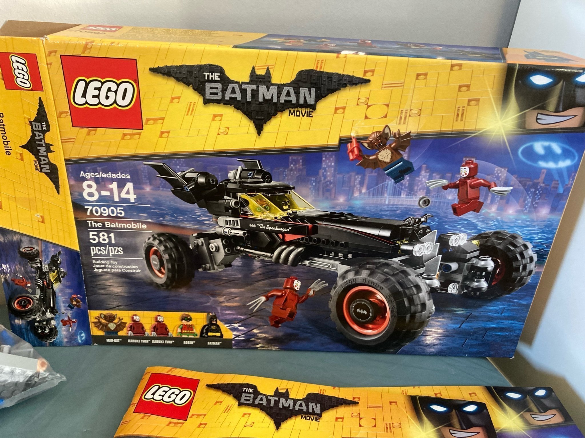 Se produkter som liknar Lego Batmobilen 70905 på Tradera (634388639)