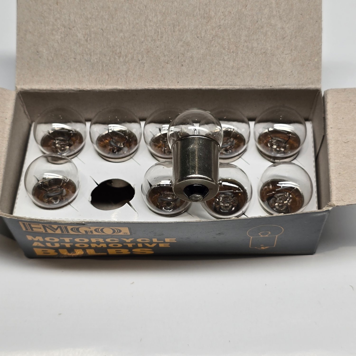 Glödlampa BA15s 12V 23W 10-pack | Köp från MC-Center på Tradera (706282024)