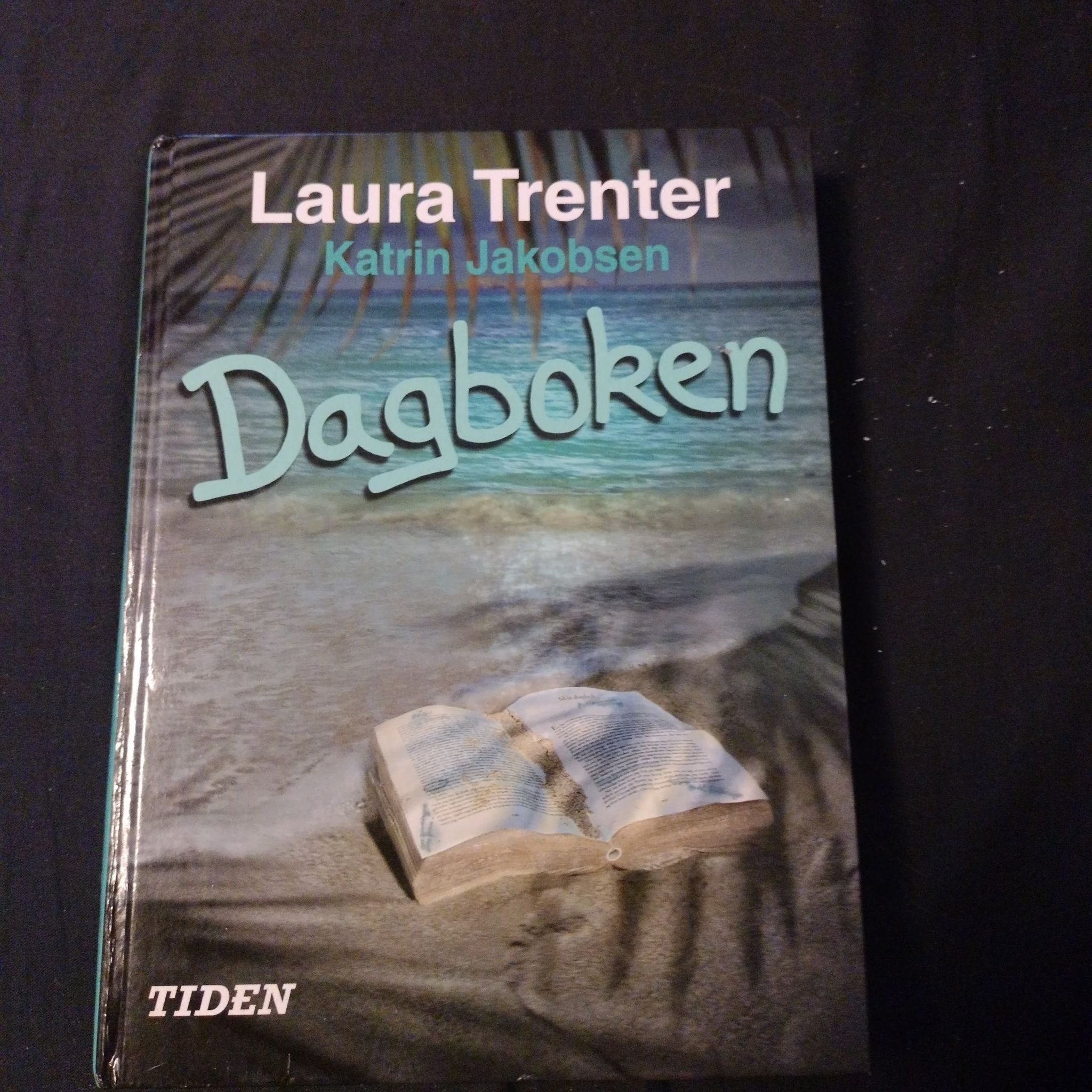 Se produkter som liknar Dagboken av Laura Trenter och.. på Tradera ...