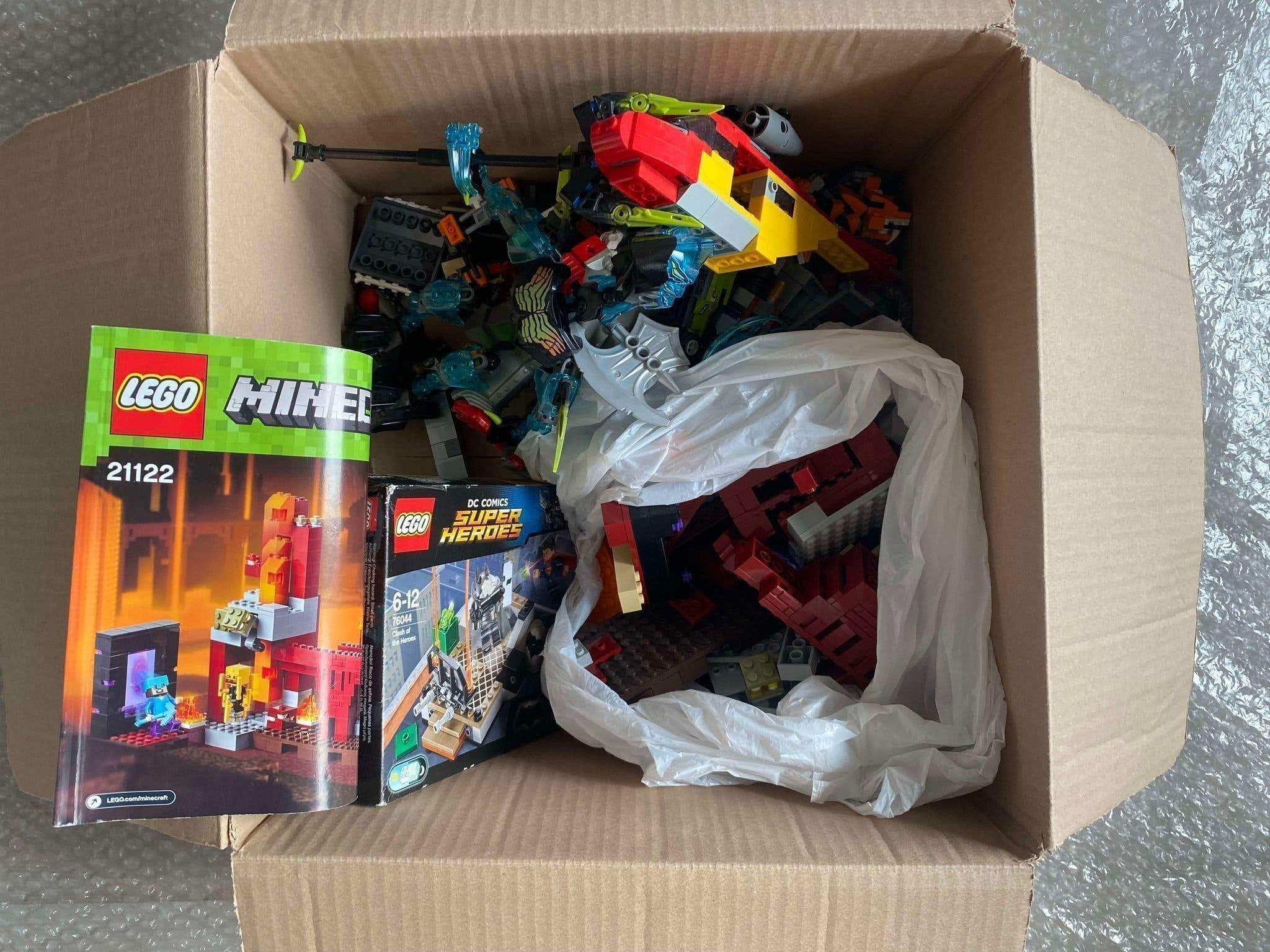 Legolåda Lego Bionicle Minecraft 21122 Lego DC .. | Köp på Tradera ...