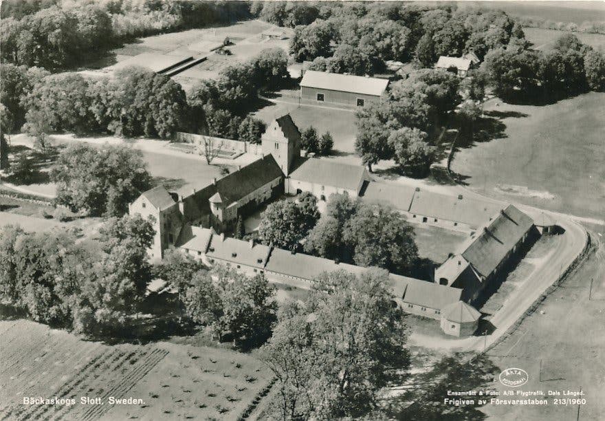Se produkter som liknar Bäckaskogs slott på Tradera (685824174)