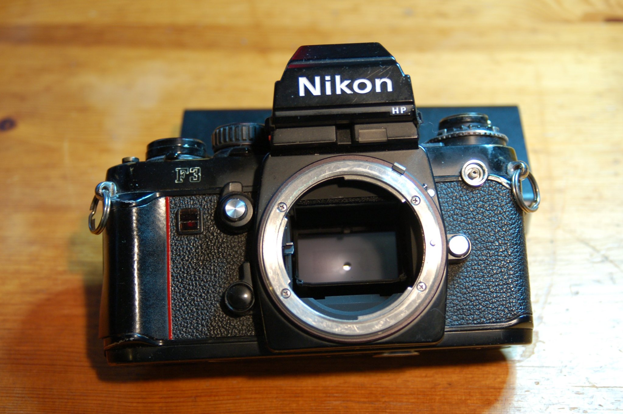 Se Produkter Som Liknar Nikon F3 Kamerahus På Tradera 623204318