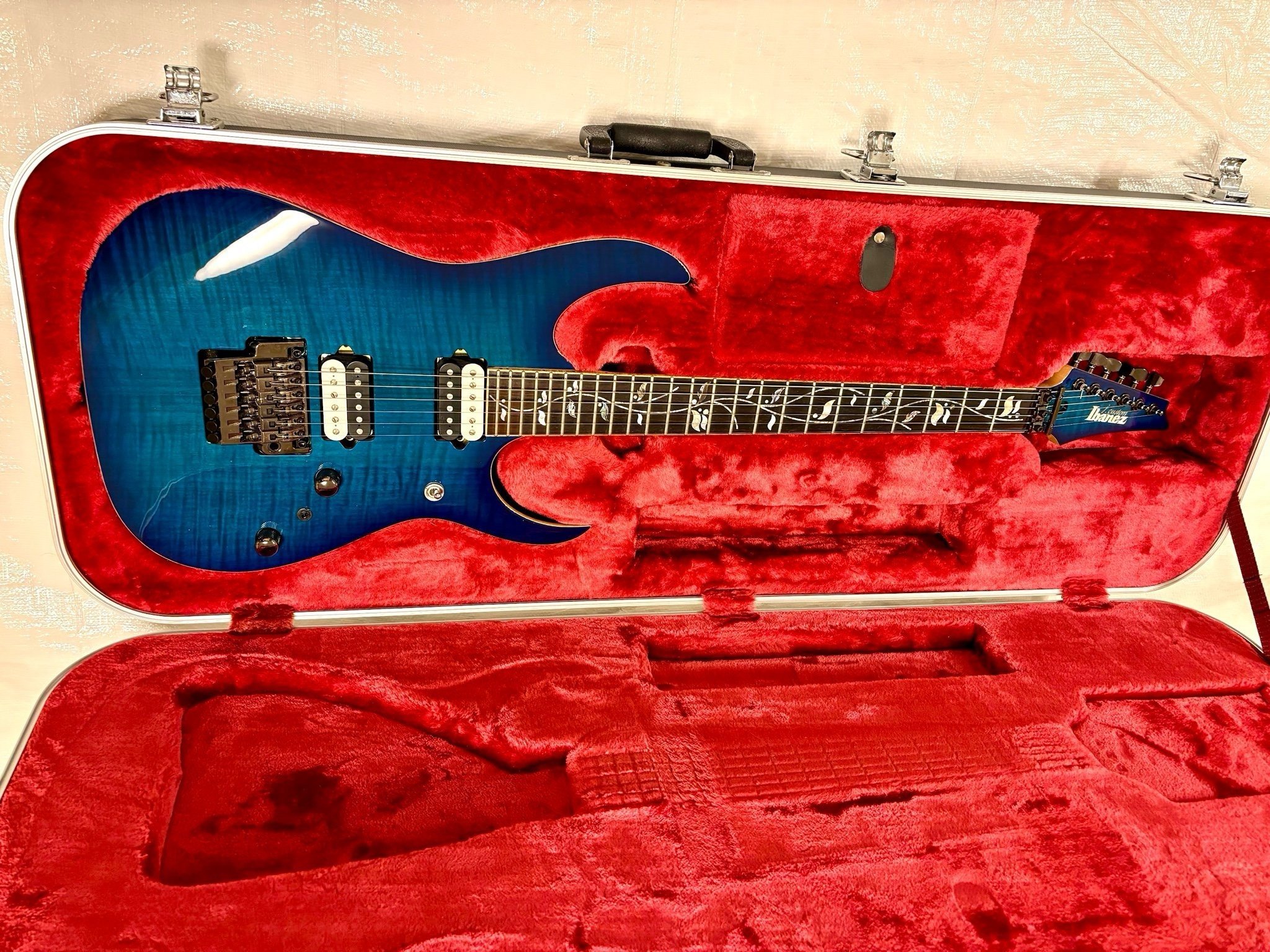 Ibanez j custom RG8520 SPB | Köp på Tradera (639229883)