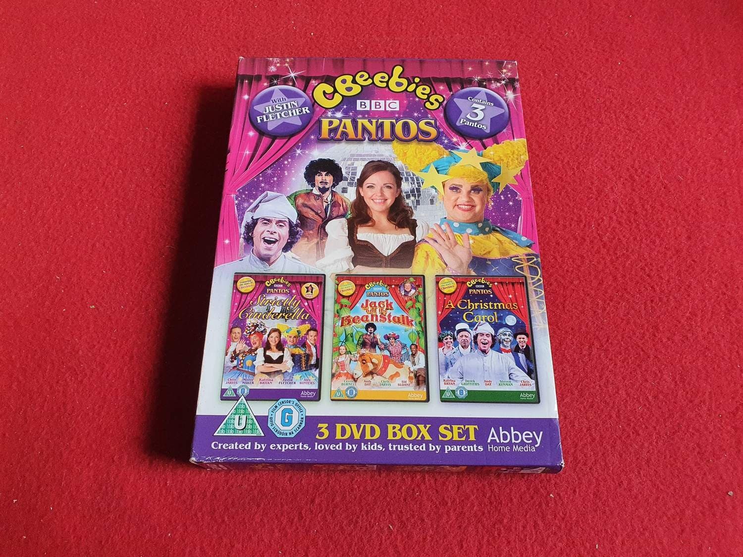 Se produkter som liknar CBEEBIES STRICTLY CINDERELLA .. på Tradera ...