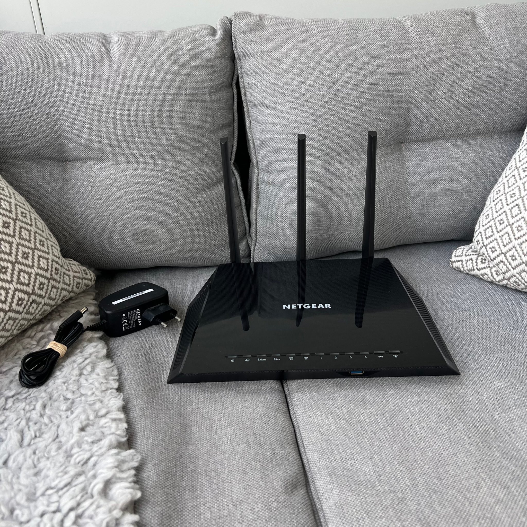 Netgear AC1900 Smart WiFi Dual Band Gigabit Rou.. | Köp på Tradera ...