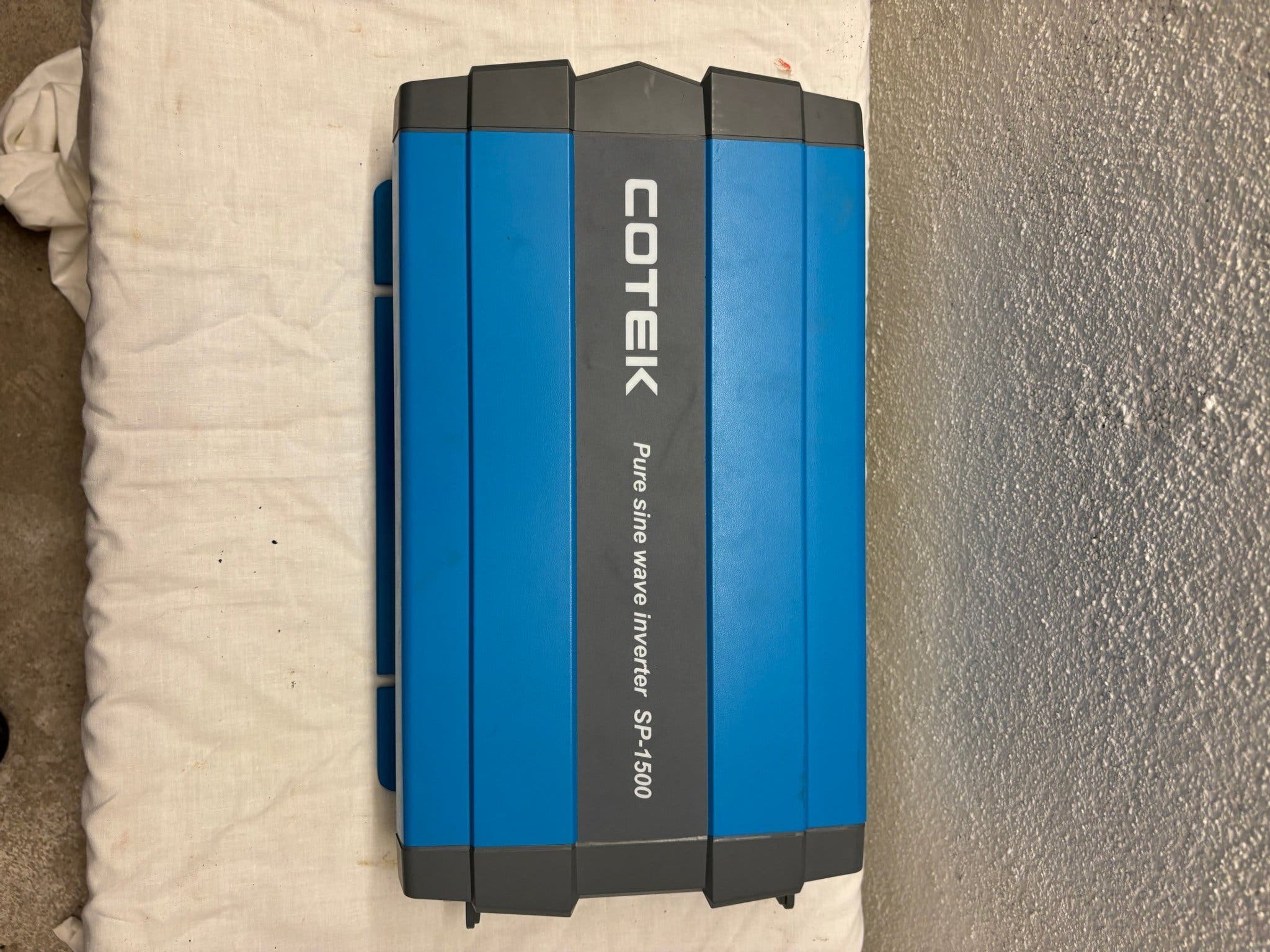 Se produkter som liknar COTEK Pure Sine Wave Inverter.. på Tradera ...